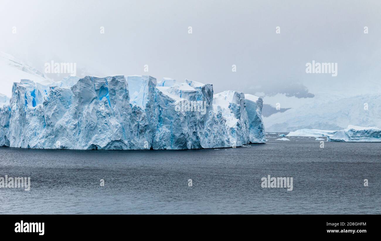 Paradise Bay is a wide embayment and one of the most scenic fiord in ...