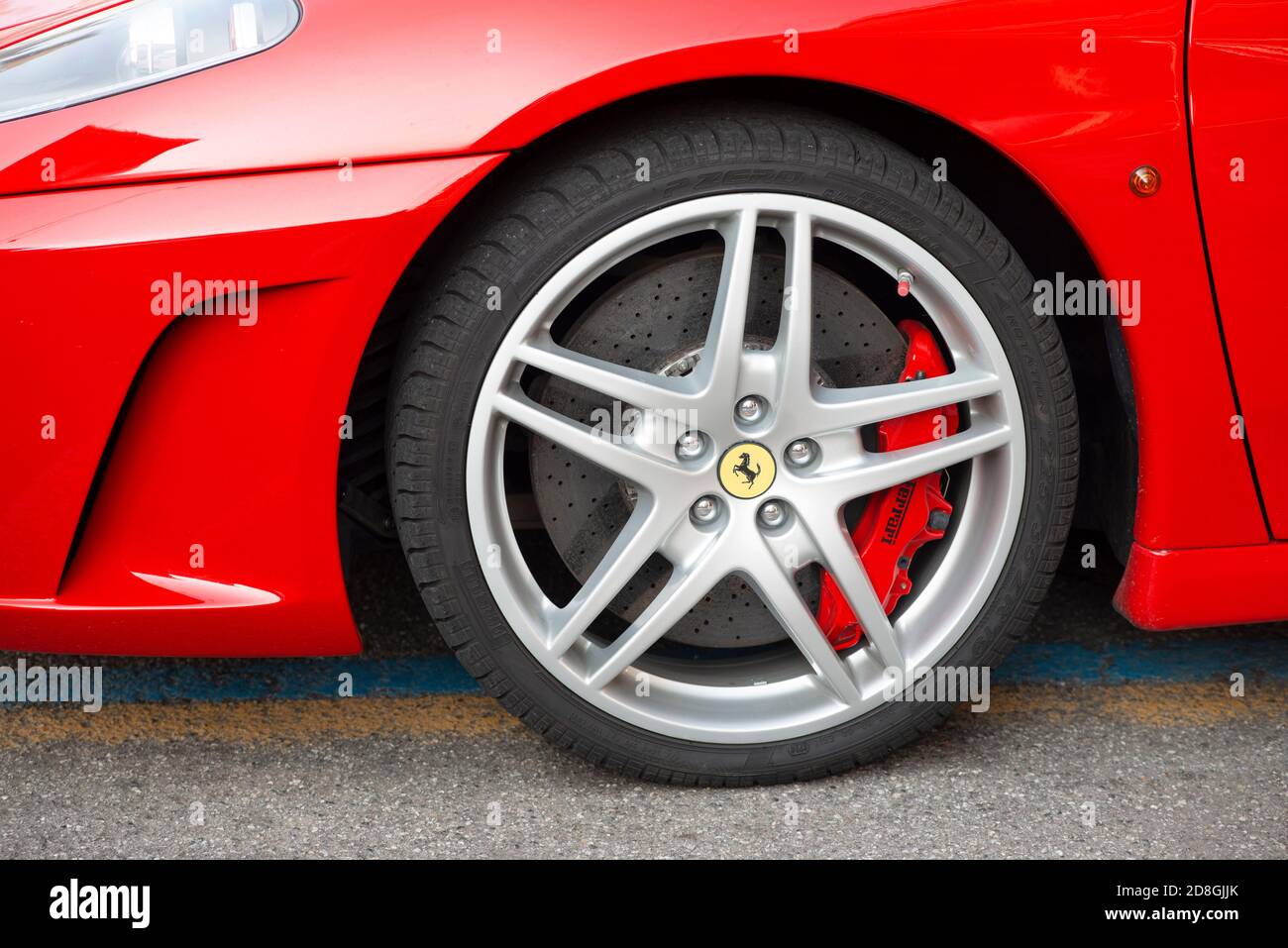 Ferrari Wheel and Brake System Stock Photo - Alamy