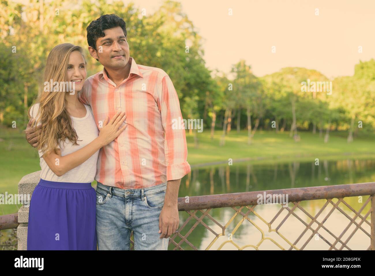 Thinking together hi-res stock photography and images - Alamy