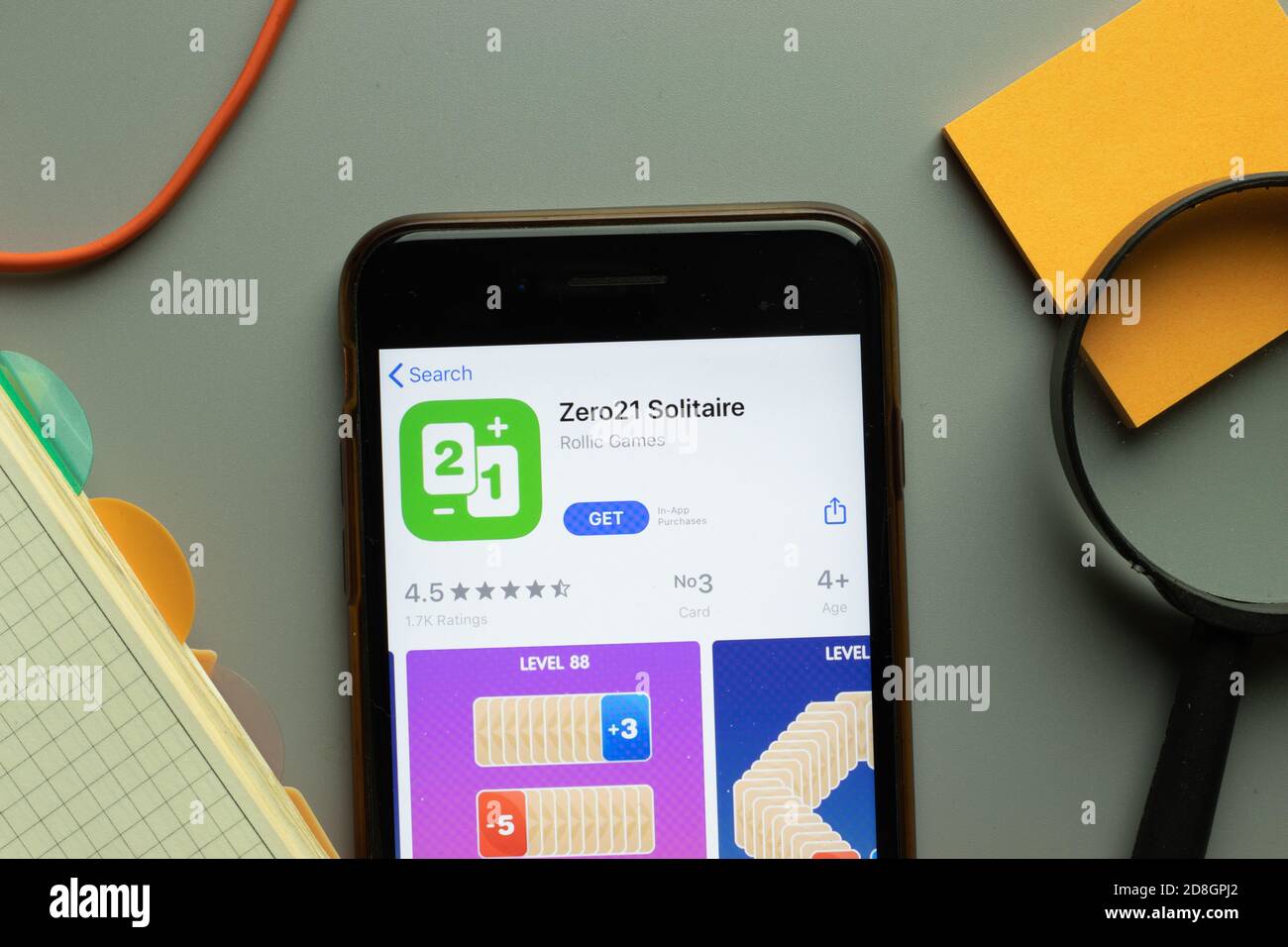 Zero21 solitaire hi-res stock photography and images - Alamy