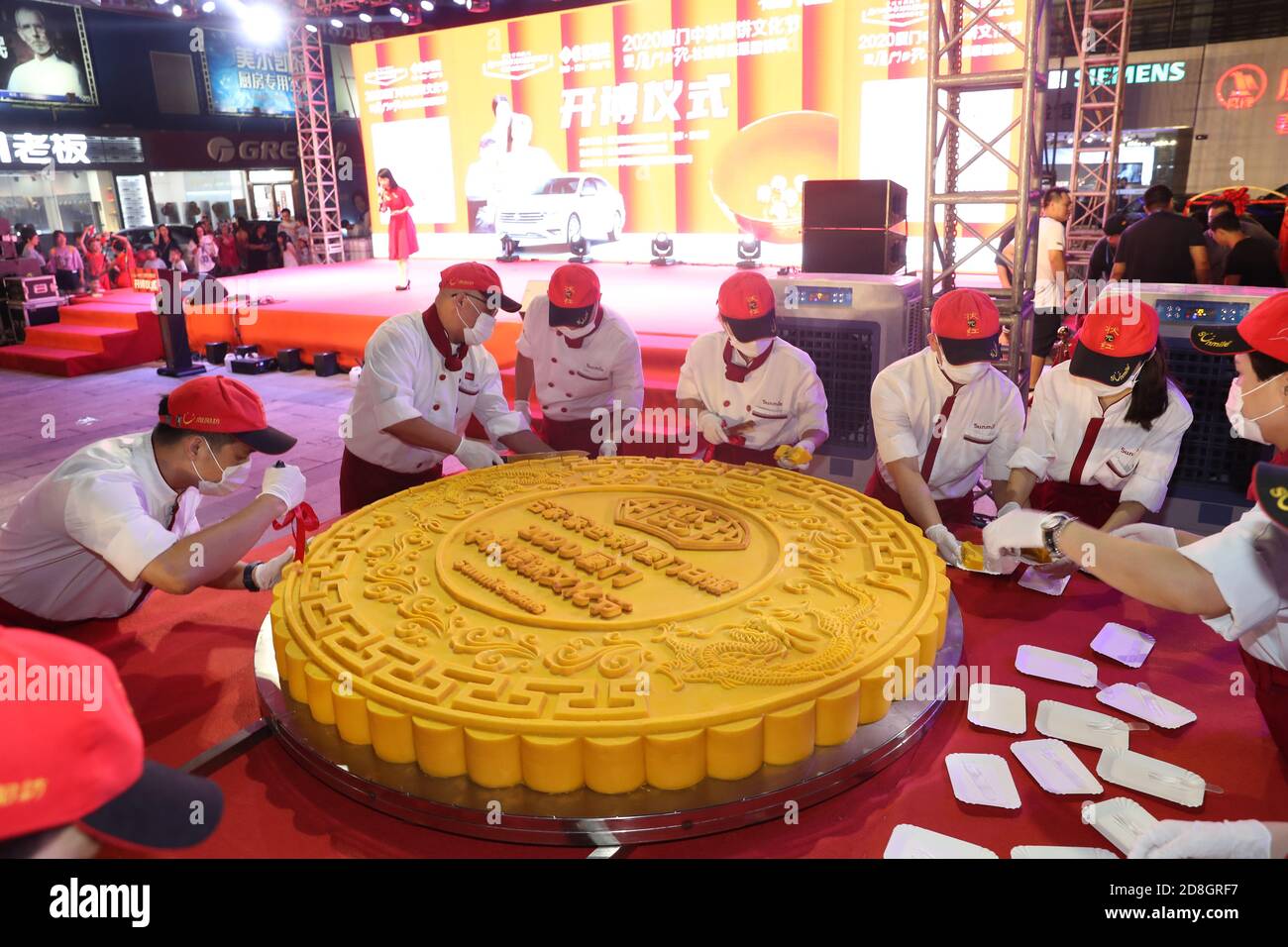 Culture of the thousands hi-res stock photography and images - Alamy