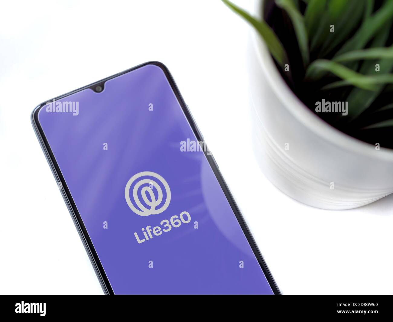 Life360 logo hi-res stock photography and images - Alamy