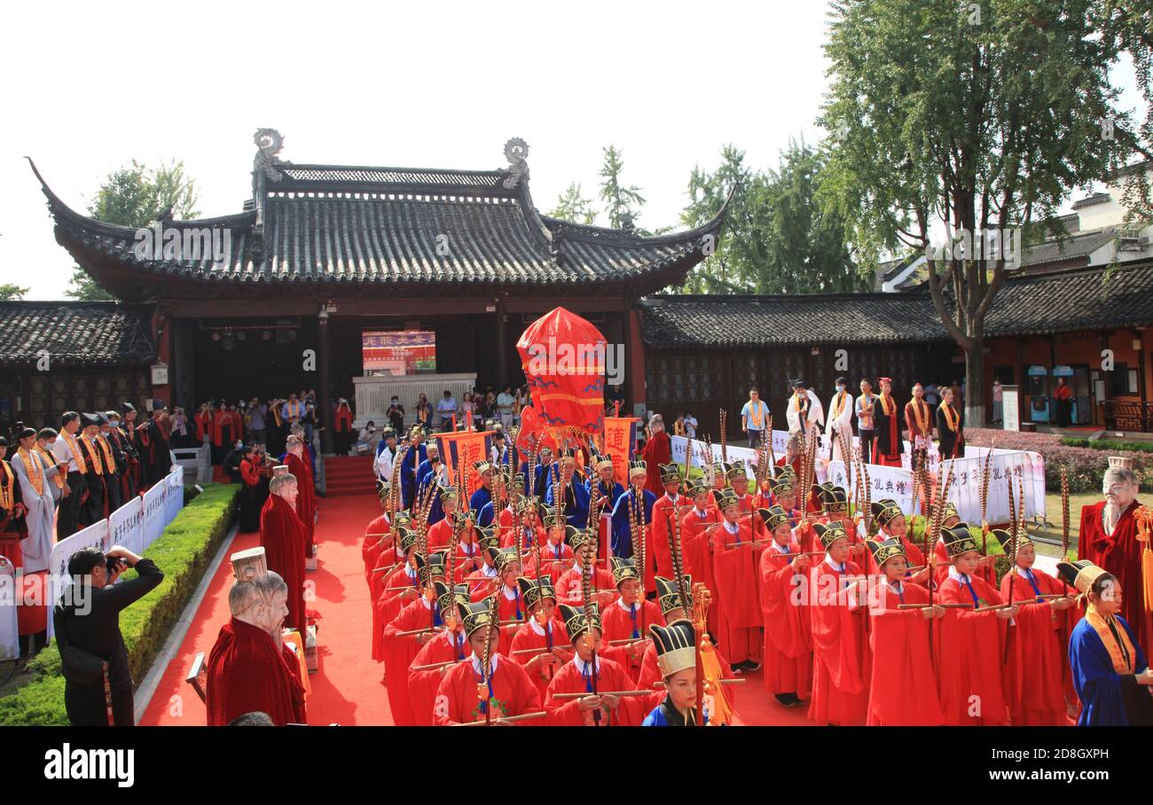 Descendants of Confucius, a Chinese philosopher and politician of the ...