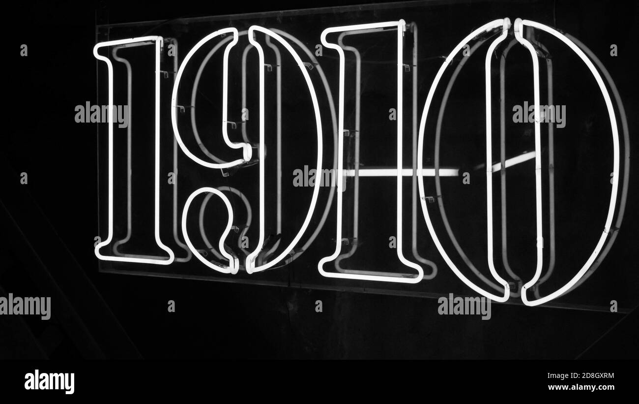 1910 Signs And Fonts