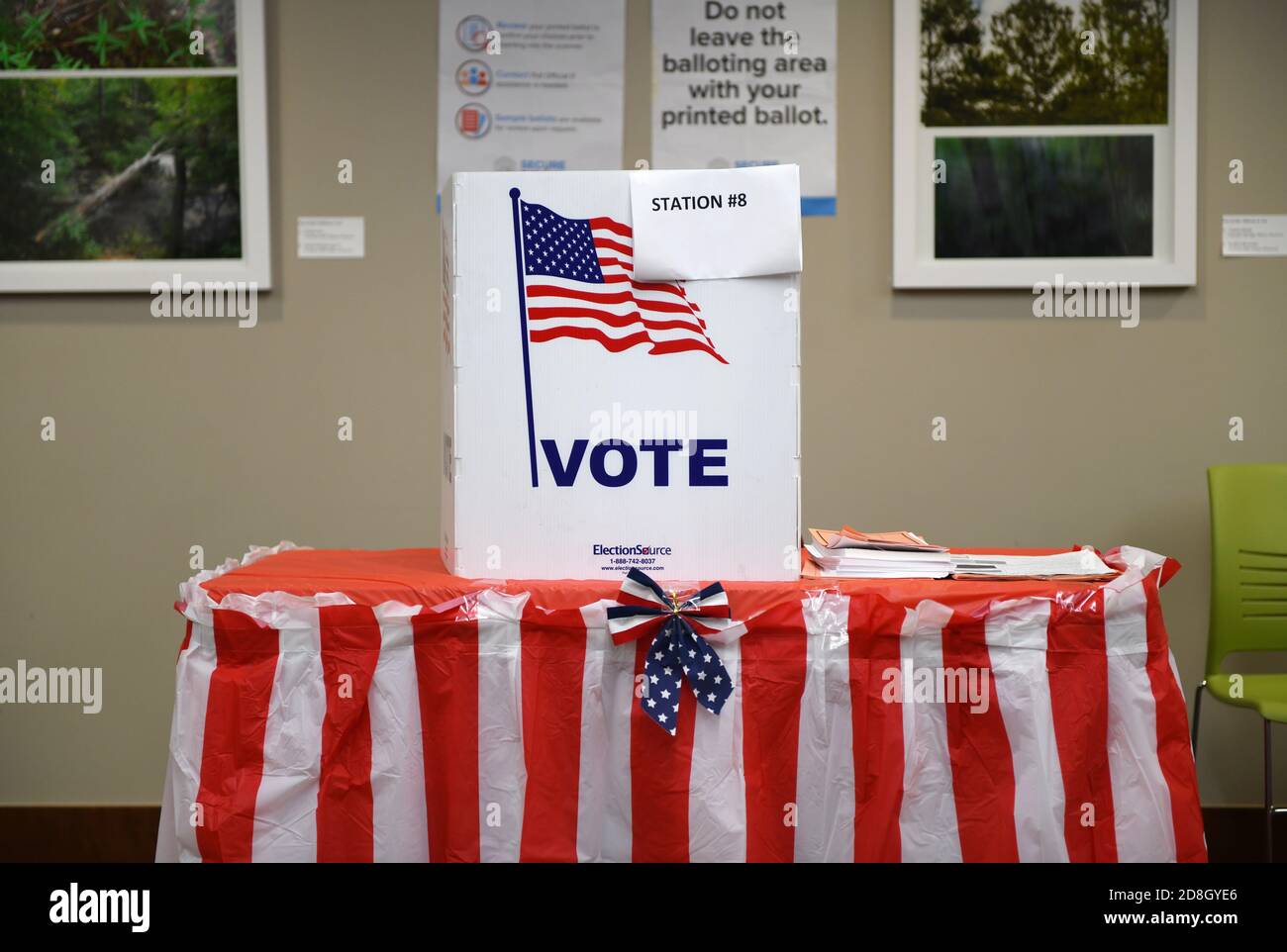 Fulton county voting hi-res stock photography and images - Alamy