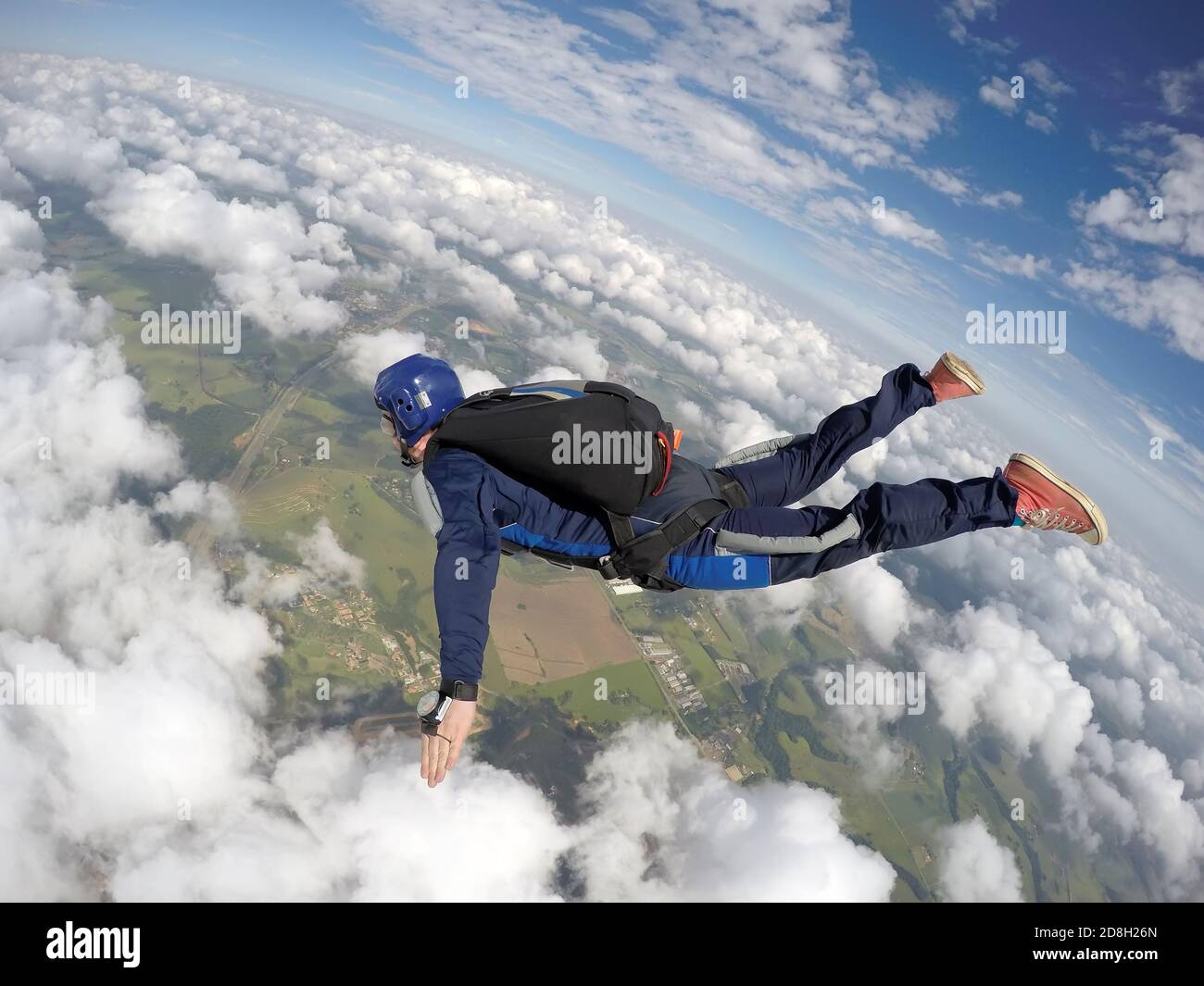 Skydiving caucasian man Stock Photo - Alamy