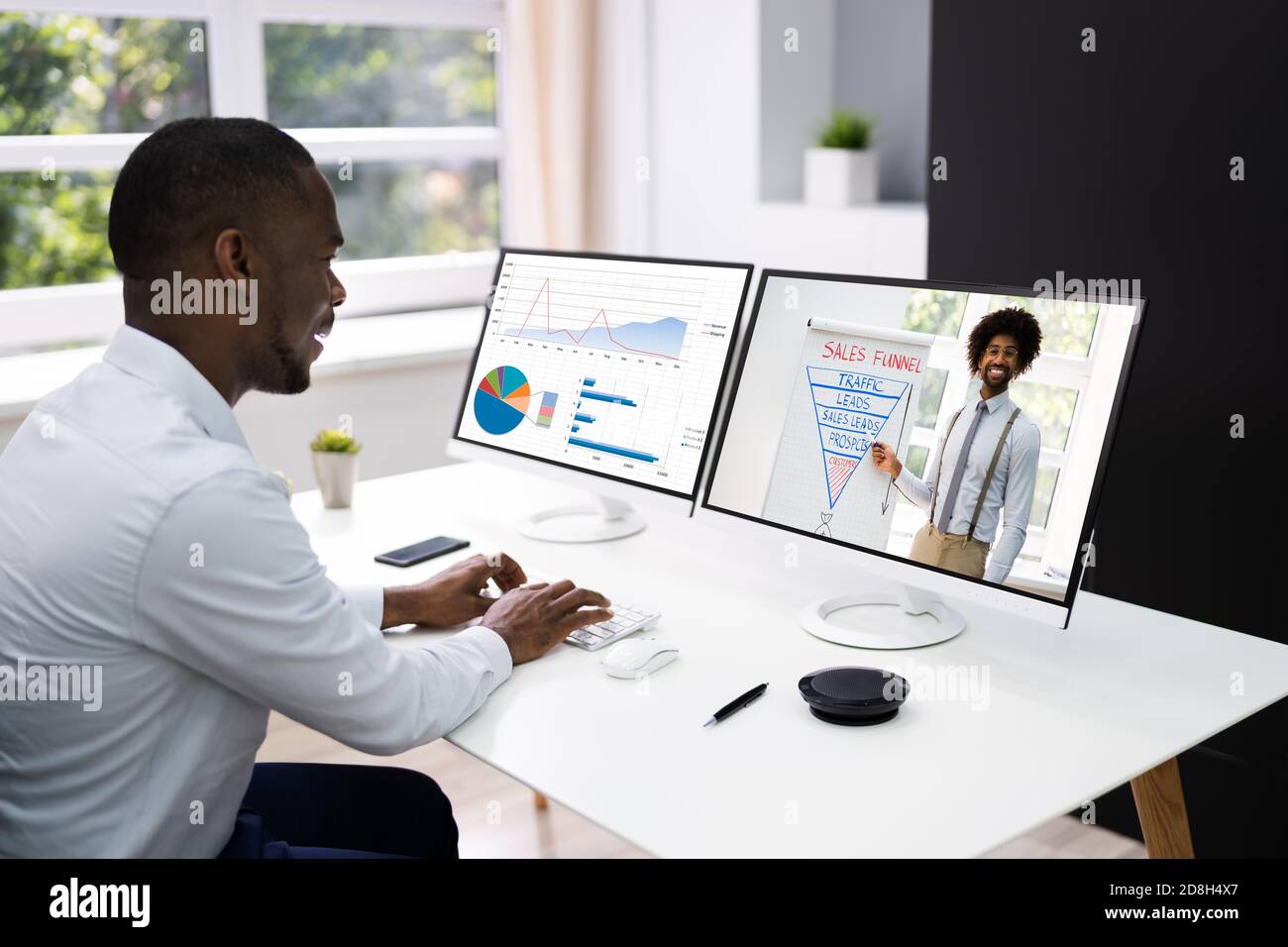 Virtual Online Training Video Conference With Coach Stock Photo - Alamy