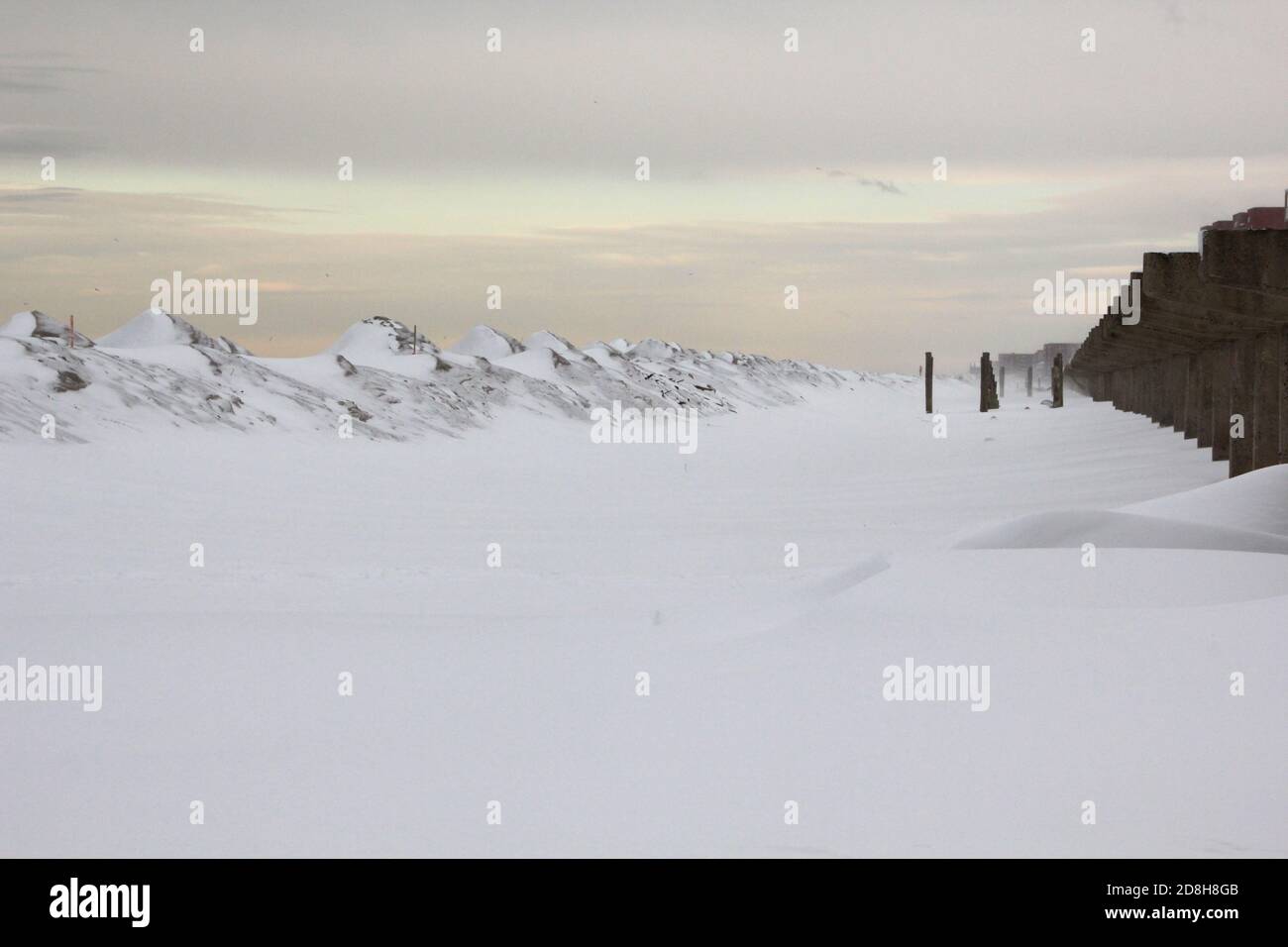 Long beach ny boardwalk hi-res stock photography and images - Alamy