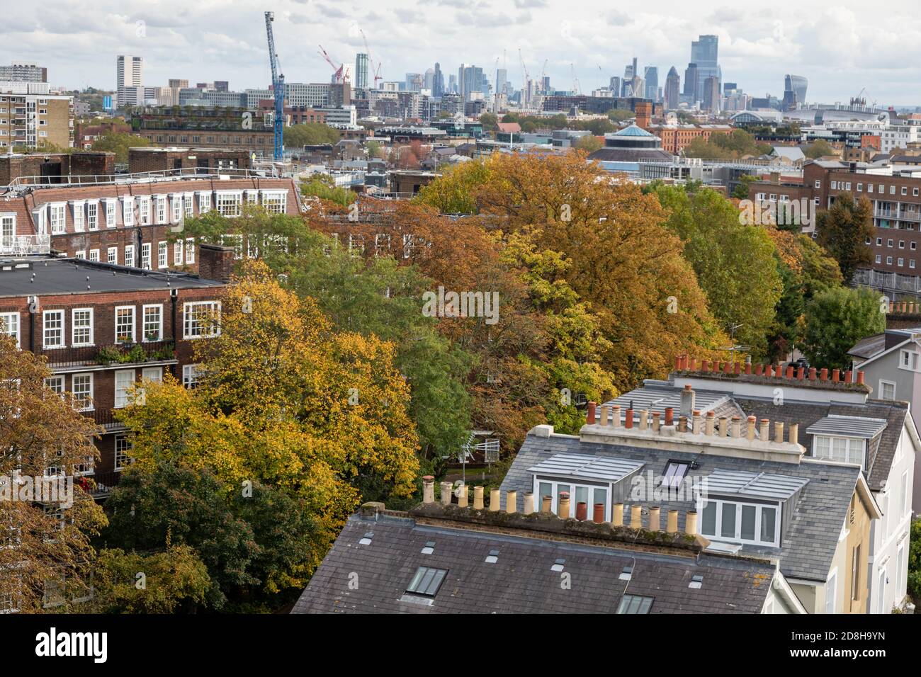 Suburb of london hi-res stock photography and images - Alamy