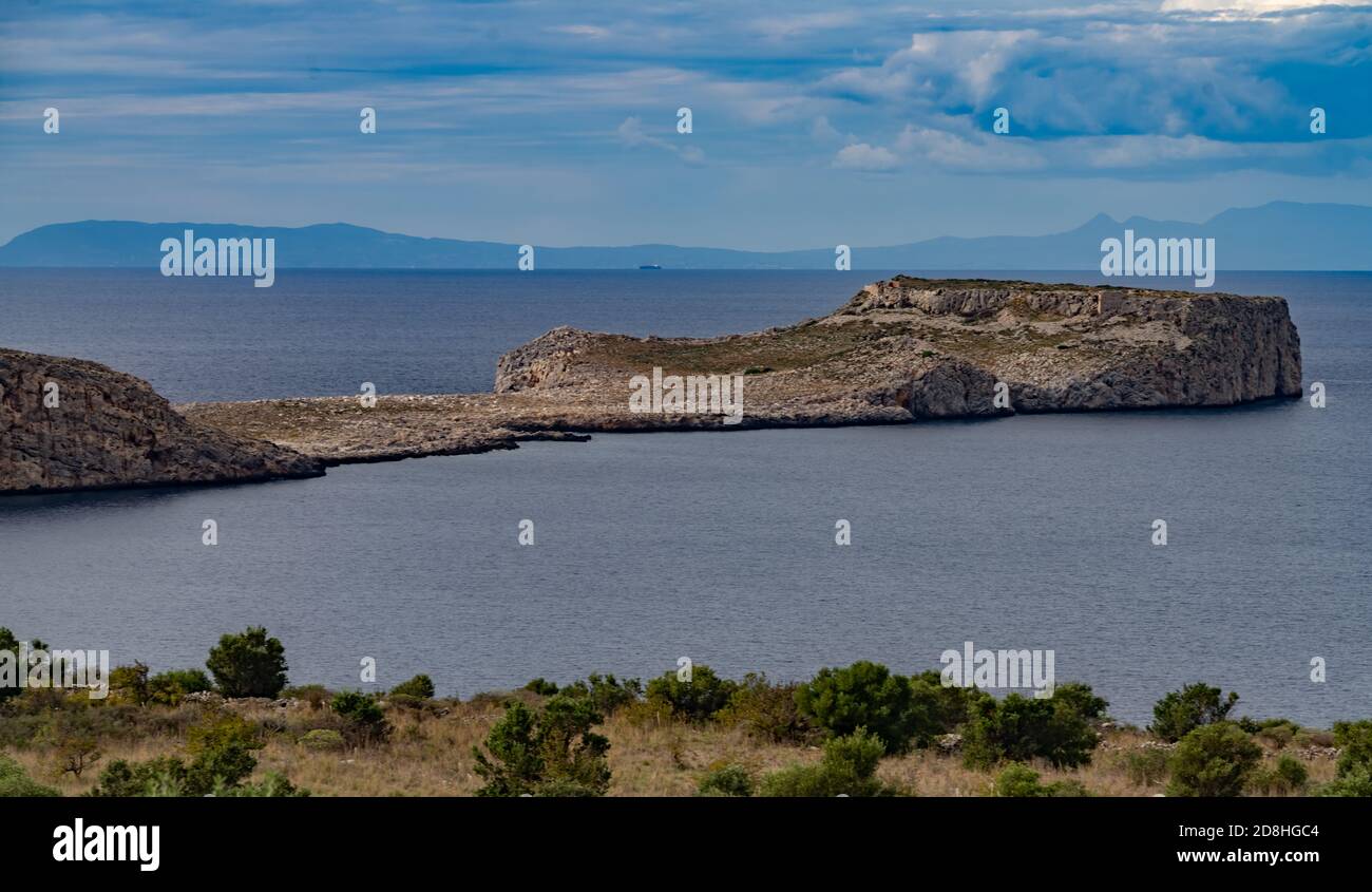 Breathtaking landscapes along the coast of the Mani Peninsula ...