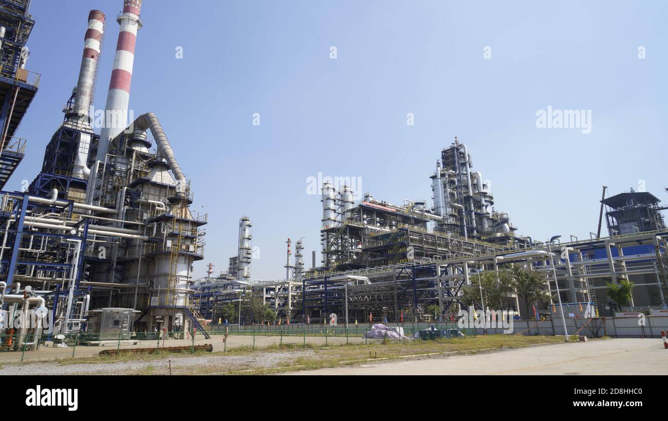 --FILE--Equipment for oil refinery are seen at a factory of China ...