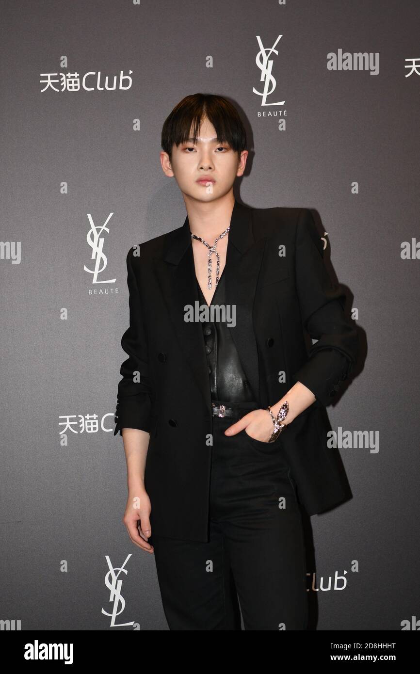 Chinese rapper, singer, songwriter and dancer Zhou Zhennan shows up in ...