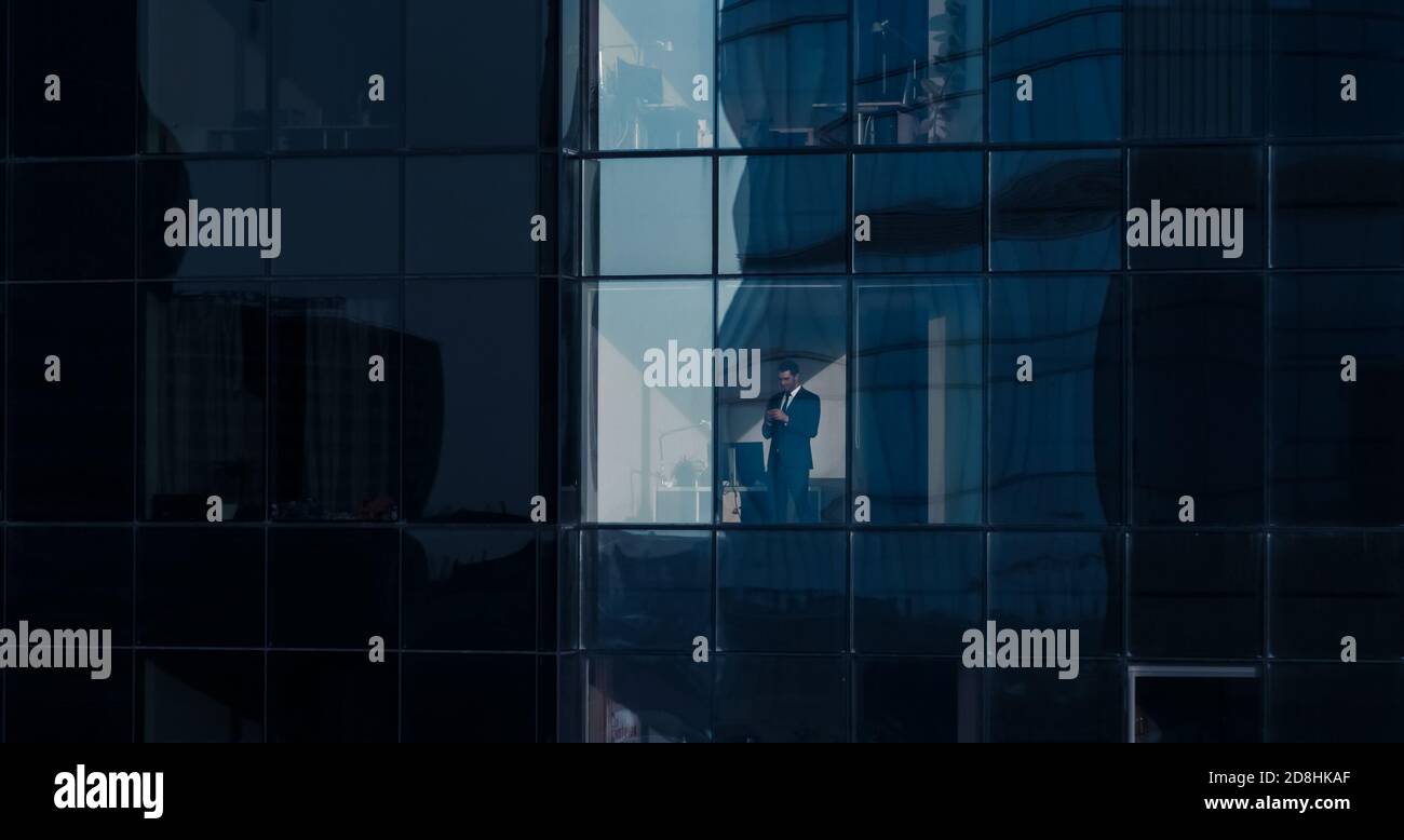 City view from an office window hi-res stock photography and images - Alamy