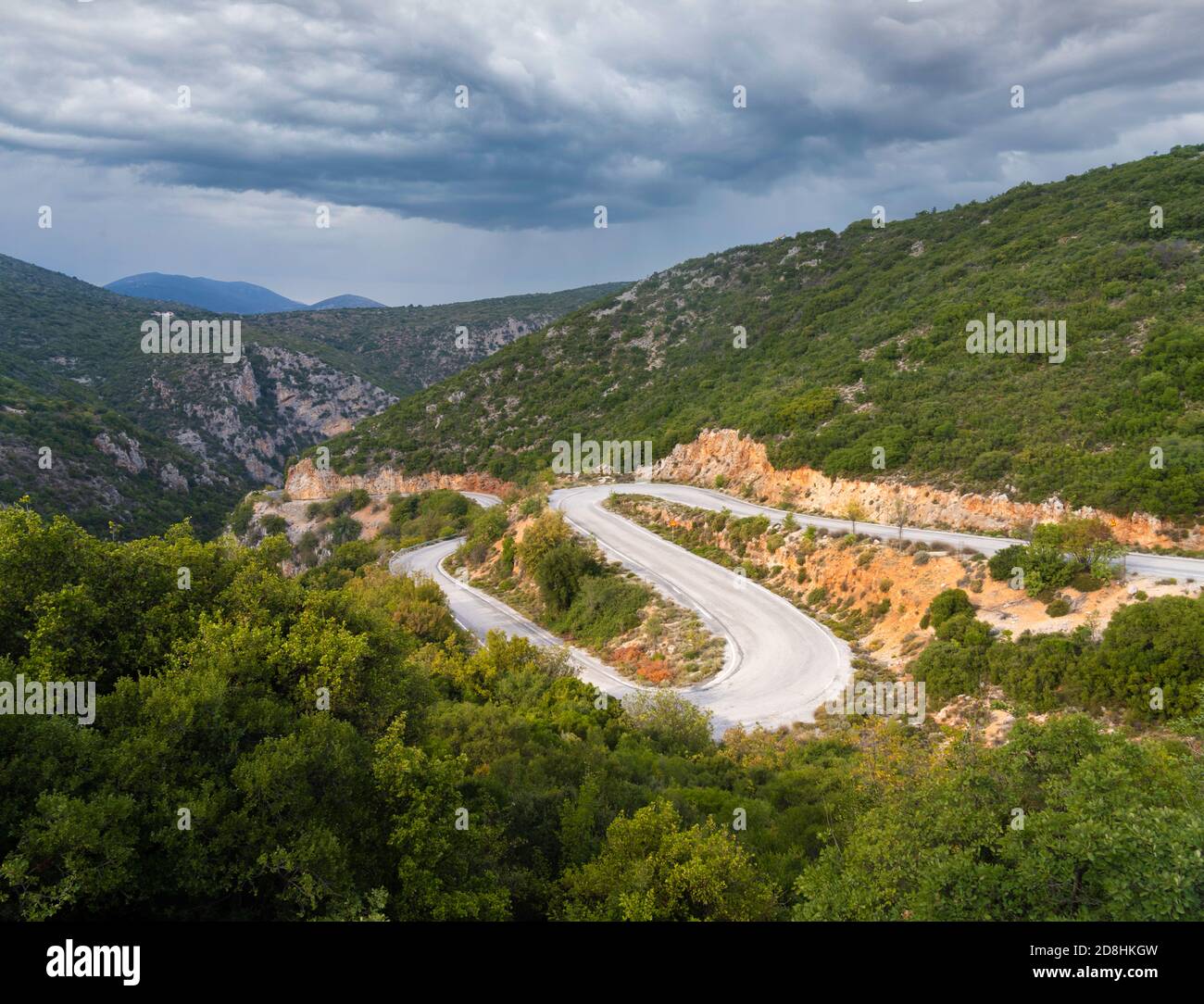 Backroads curve hi-res stock photography and images - Alamy