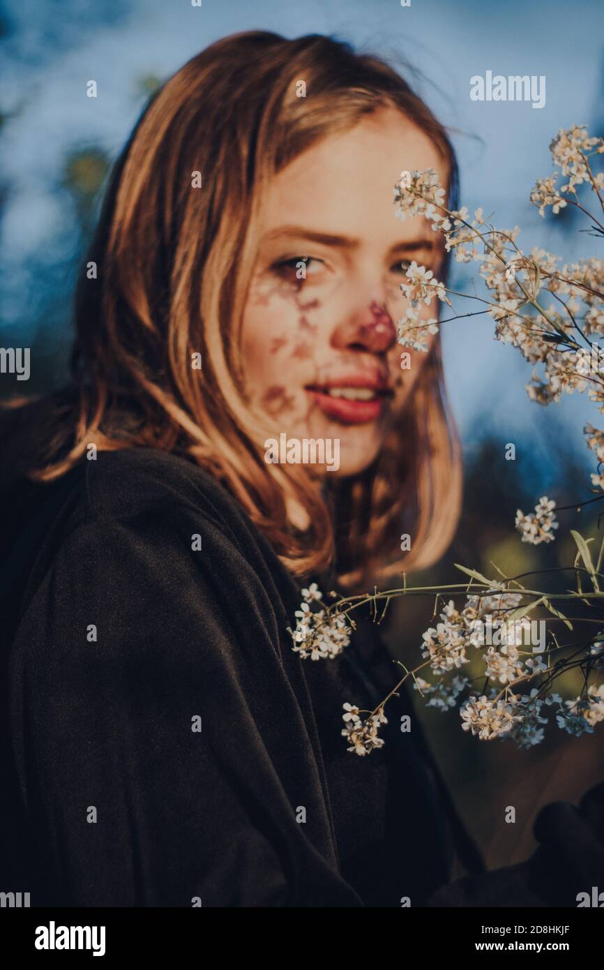 Golden hour hi-res stock photography and images - Alamy