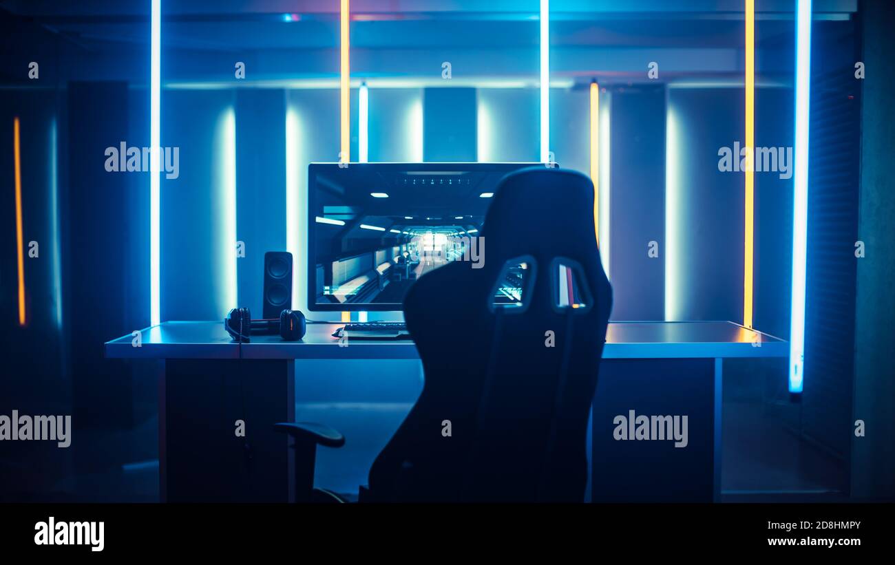 First person shooter neon hi-res stock photography and images - Alamy