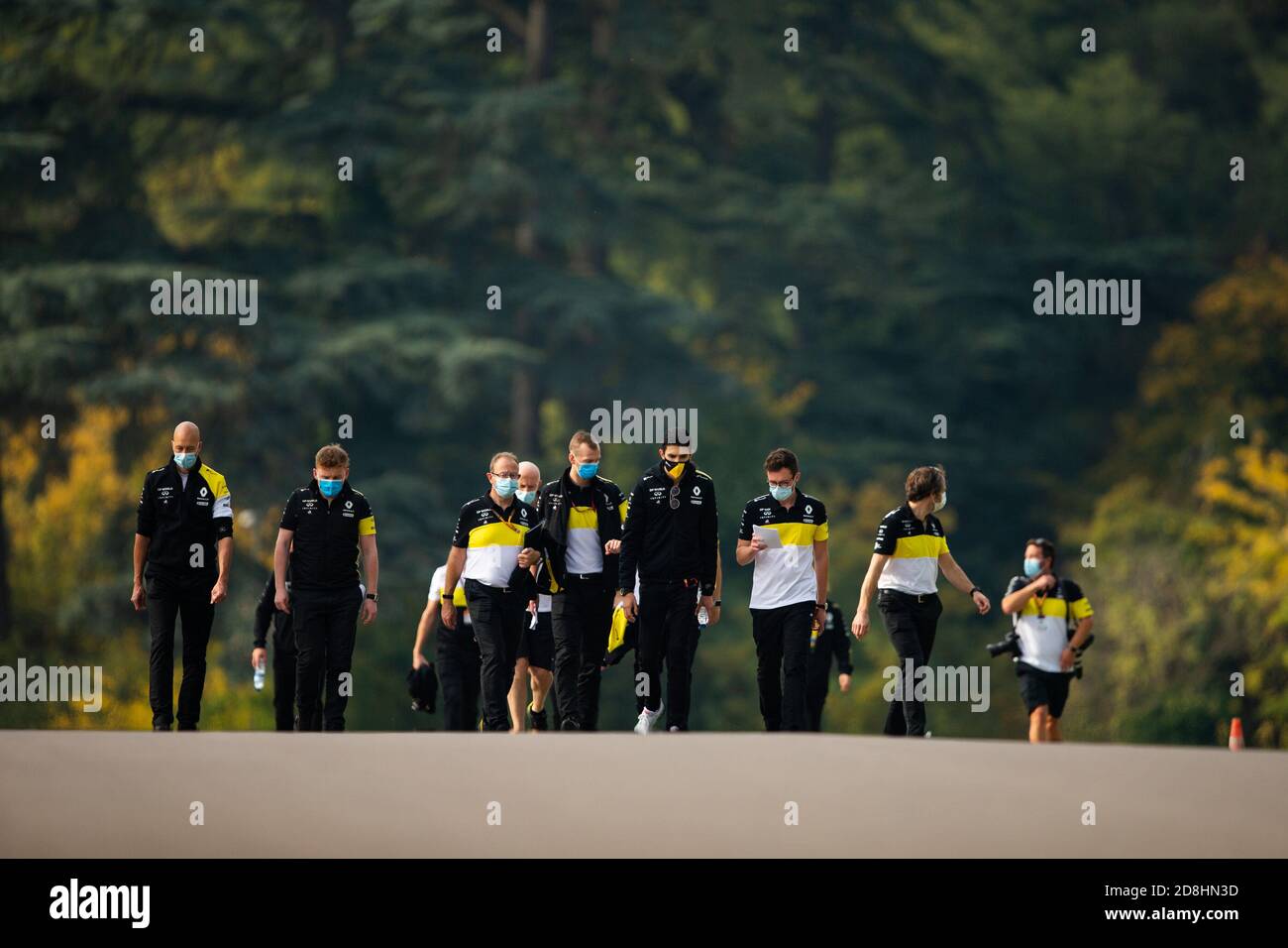 Renault f1 team walk circuit team hi-res stock photography and images ...