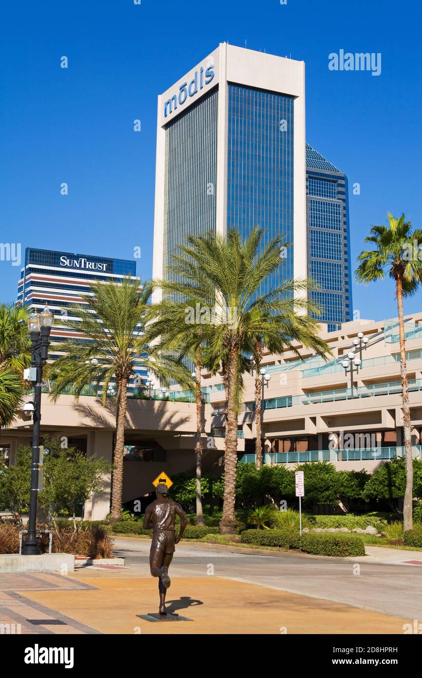 River Runner sculpture by Derby l. Ulloa, Jacksonville Riverfront ...