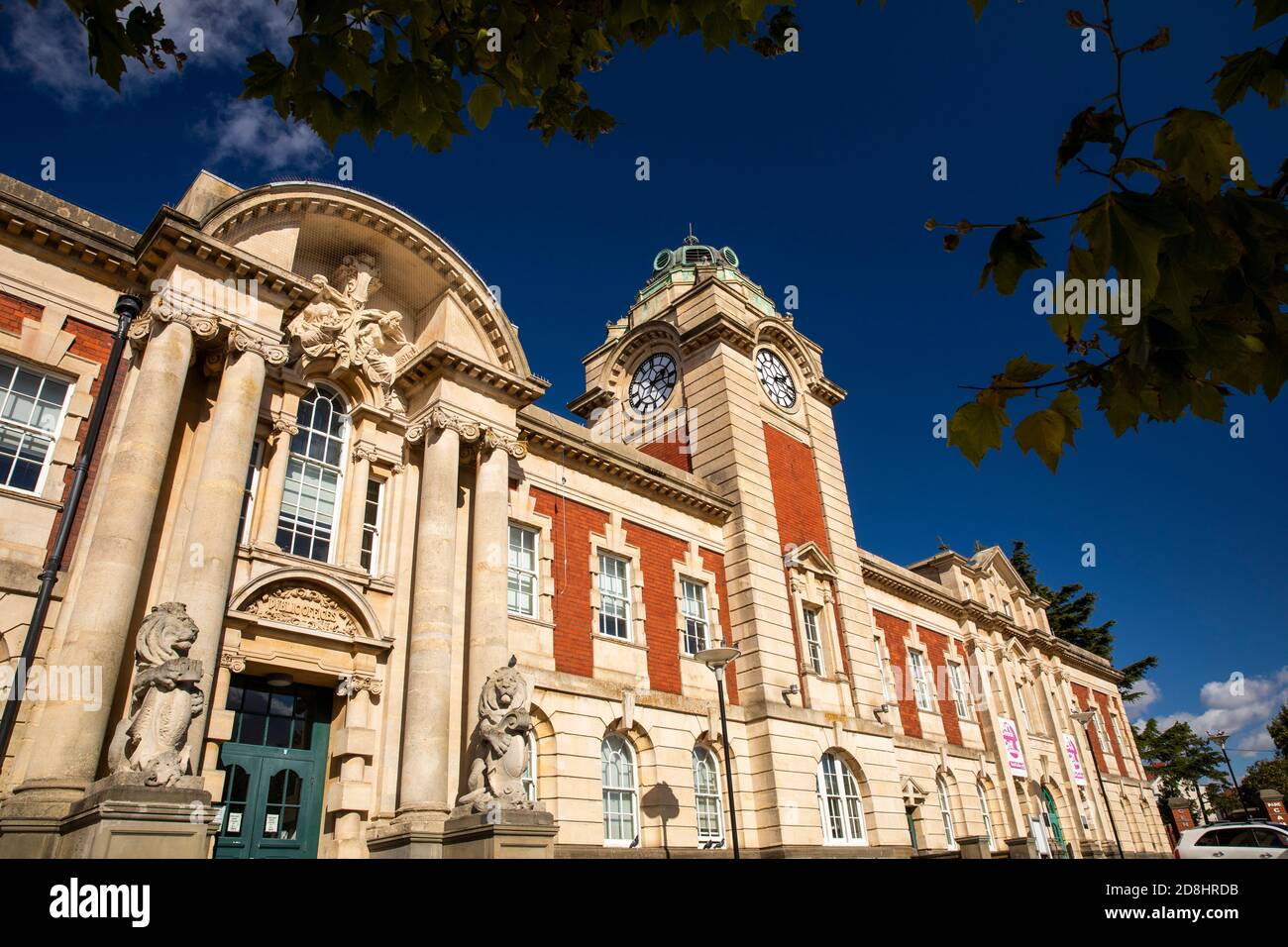 Penarth town library hi-res stock photography and images - Alamy
