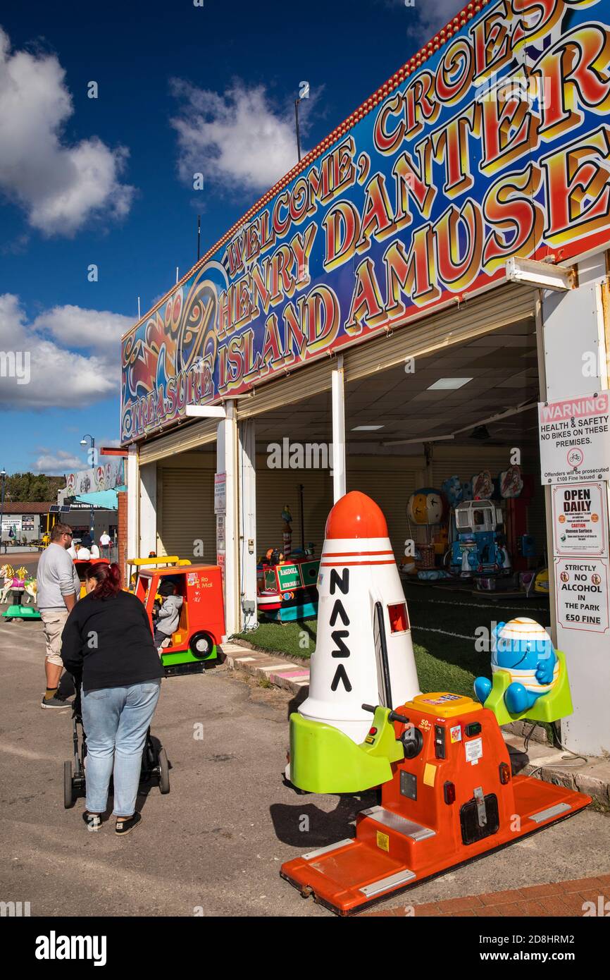 Barry island carousel hi-res stock photography and images - Alamy