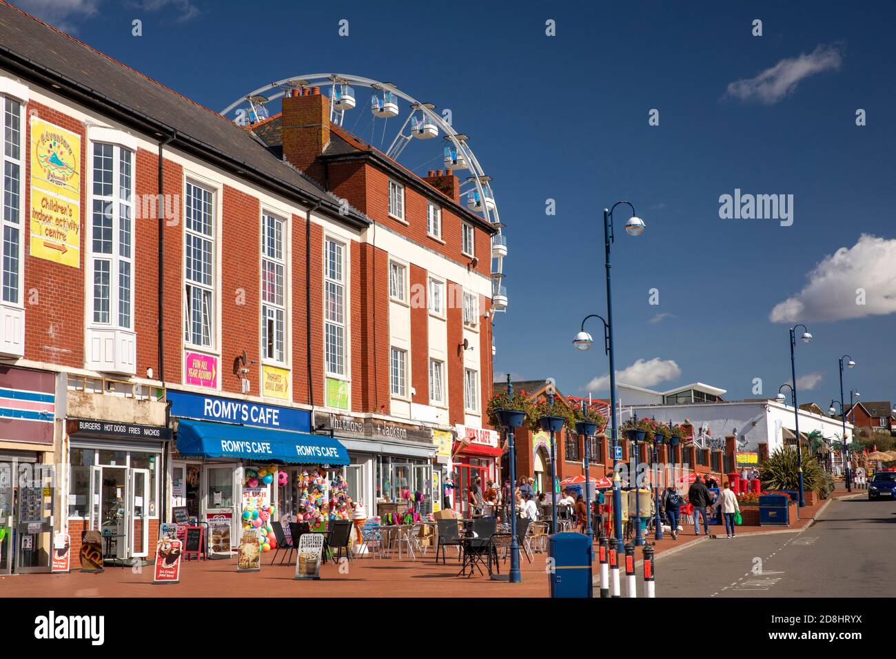 Barry island funfair hi-res stock photography and images - Alamy