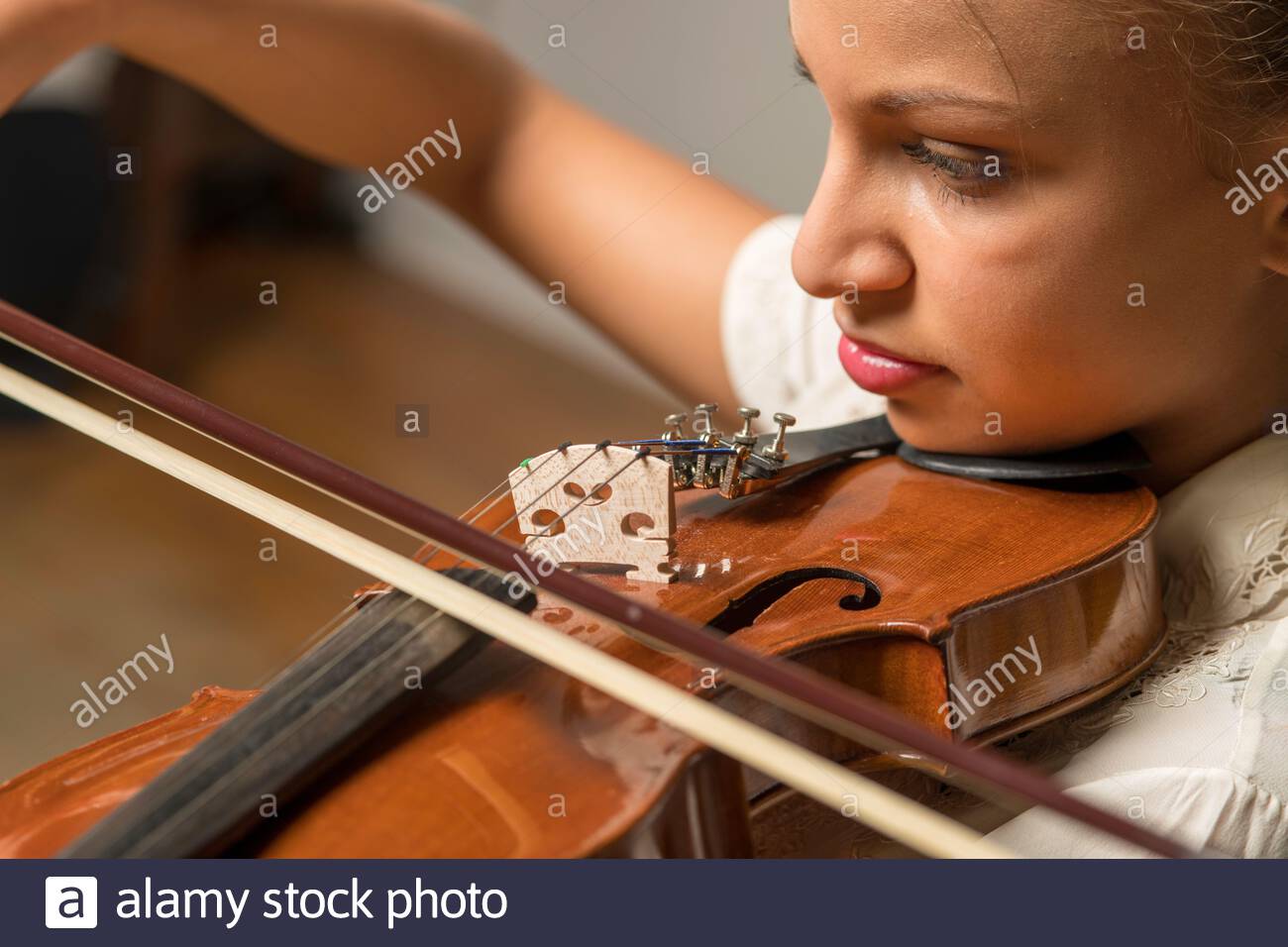 Teenage Violinist High Resolution Stock Photography and Images - Alamy