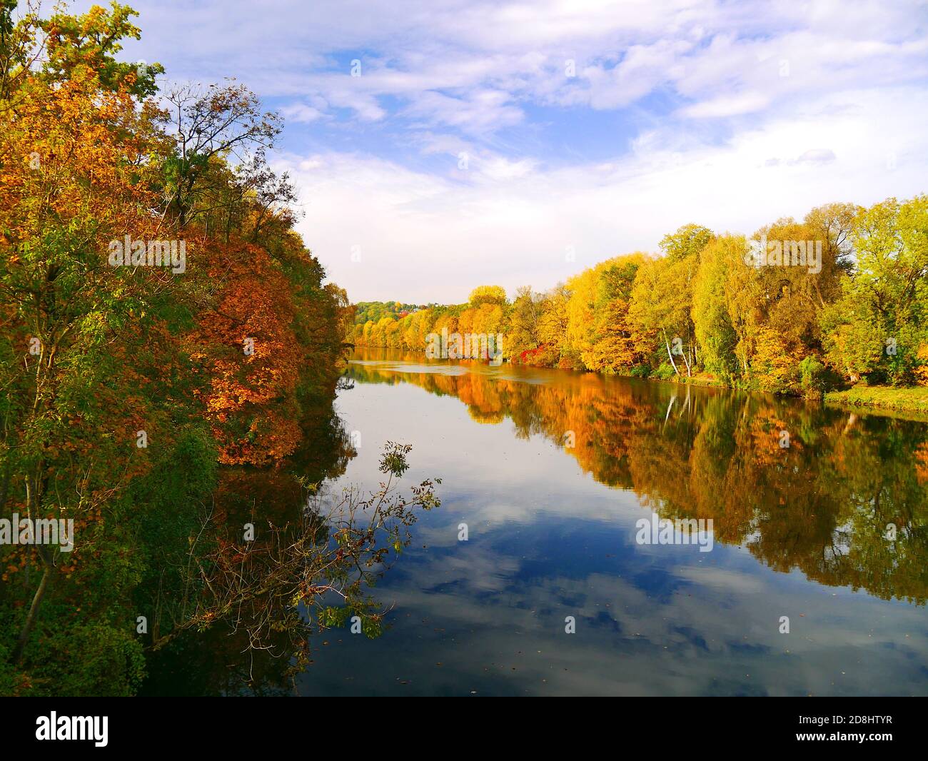 Neu fall hi-res stock photography and images - Alamy