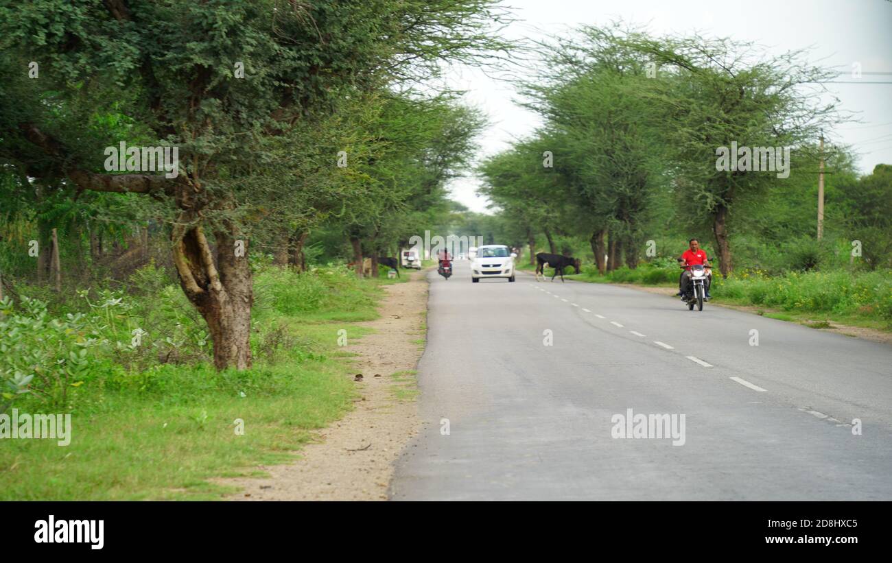 Indian pavement hi-res stock photography and images - Alamy