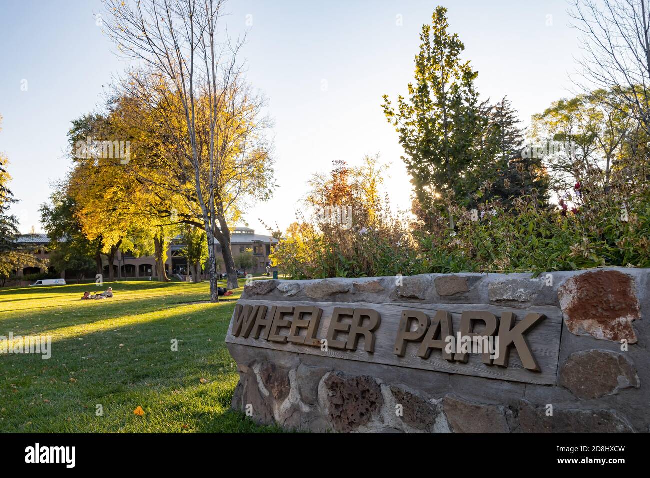 Flagstaff, OCT 20, 2020 - Sunset foliage around Wheeler Park Stock ...