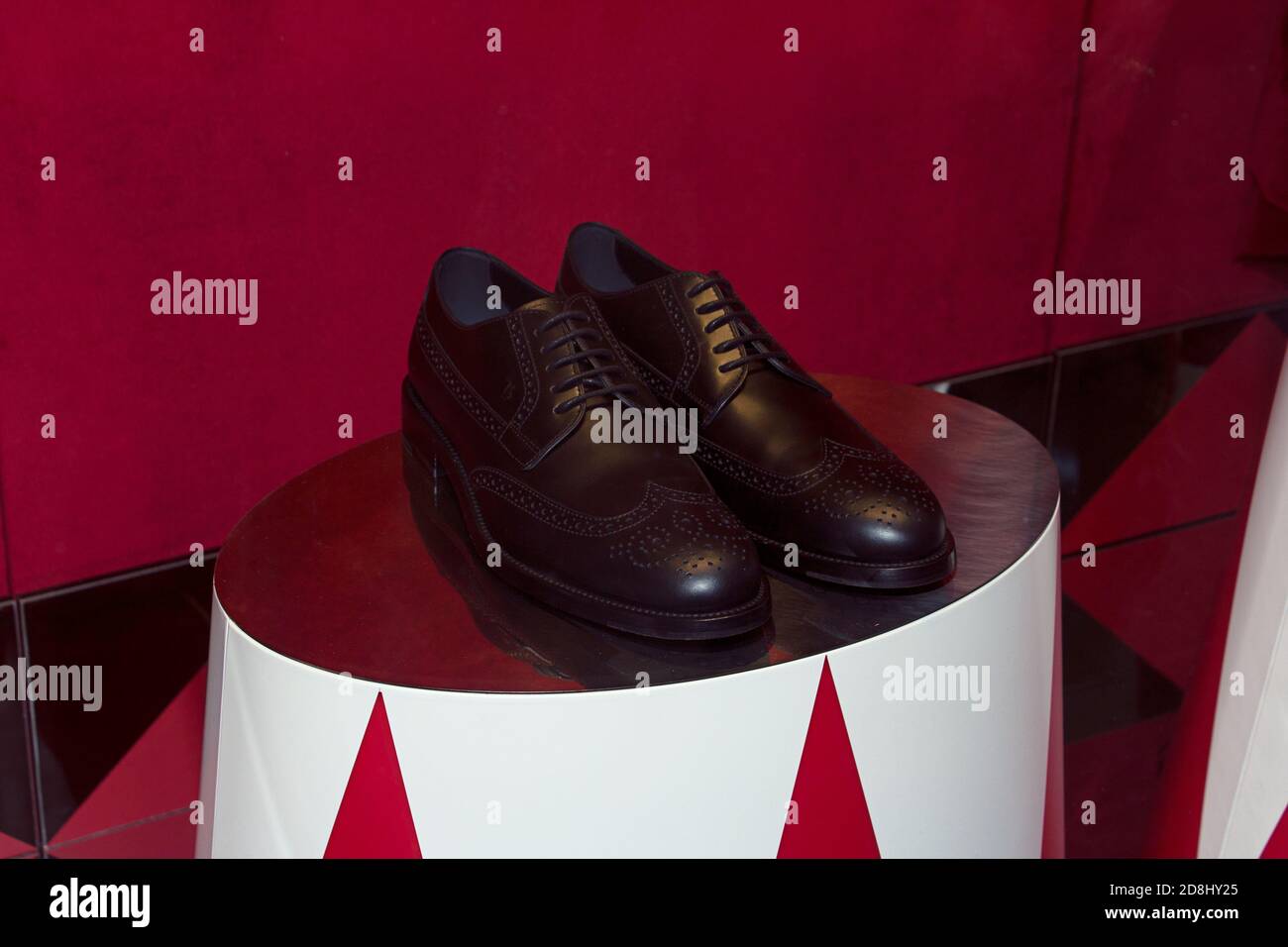 Valentino catwalk accessories hi-res stock photography and images - Alamy