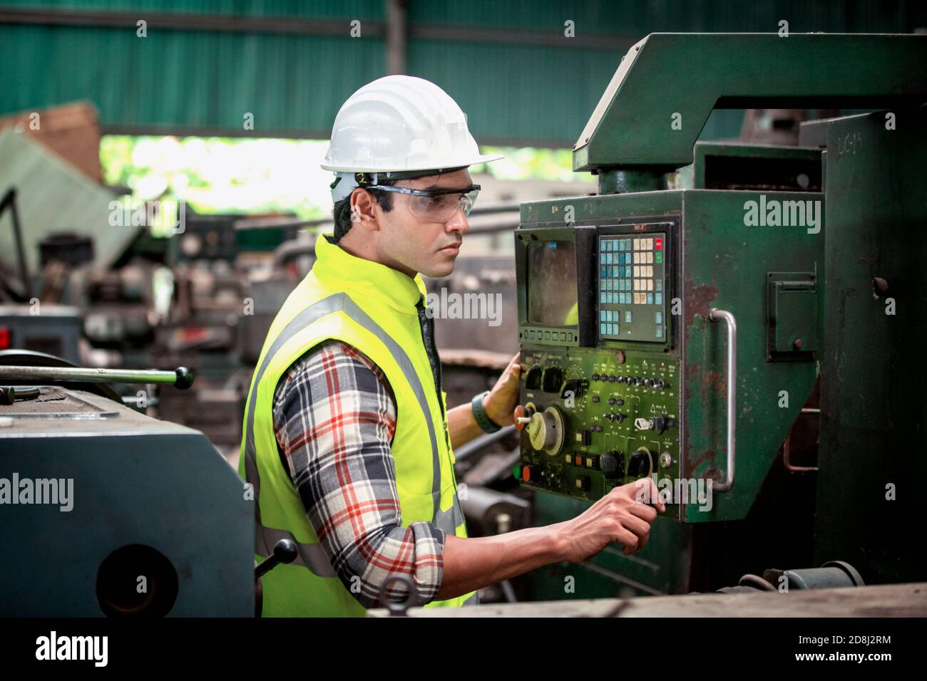 Operating system service management hi-res stock photography and images ...