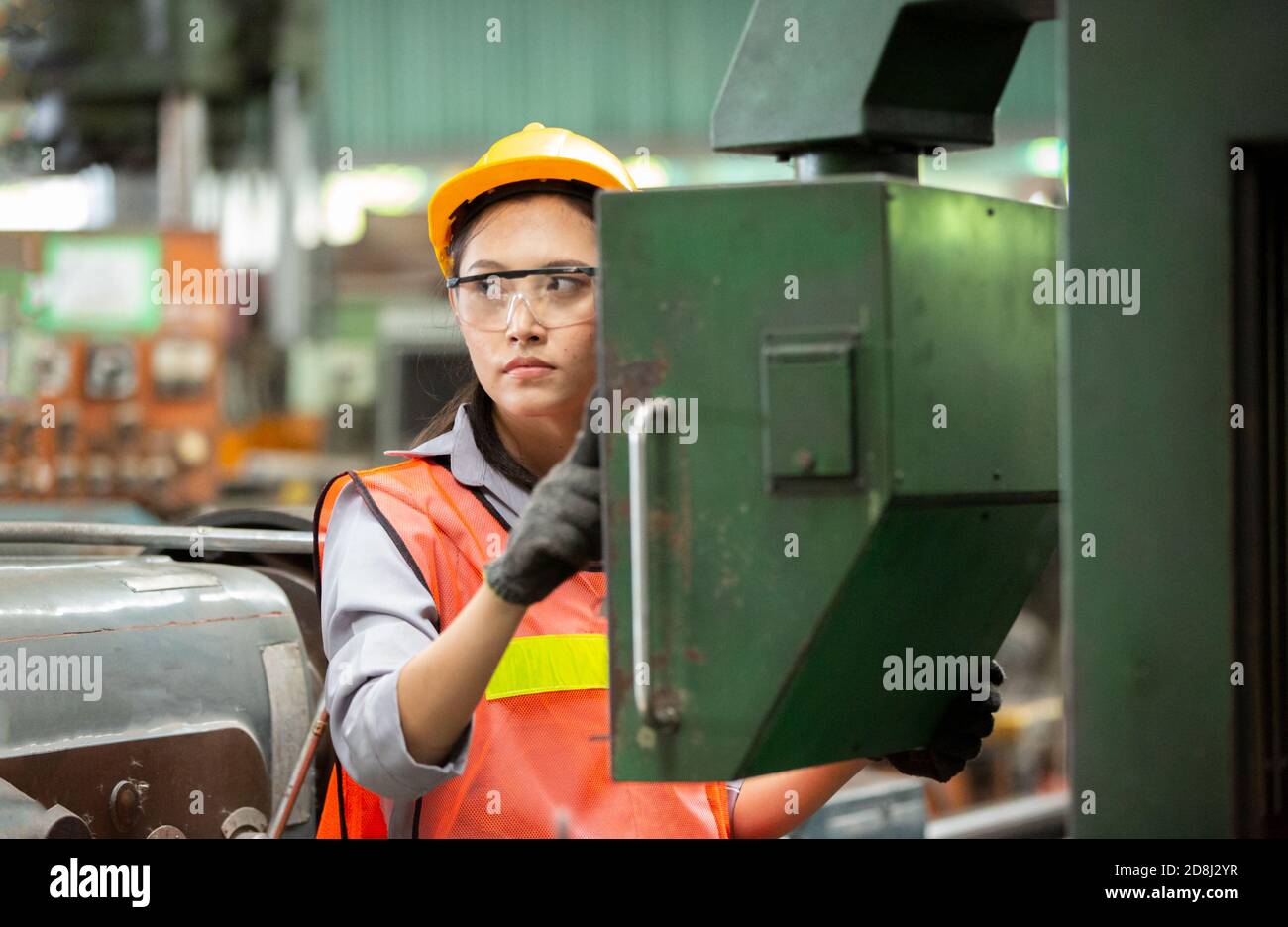 Female heavy equipment operator hi-res stock photography and images - Alamy