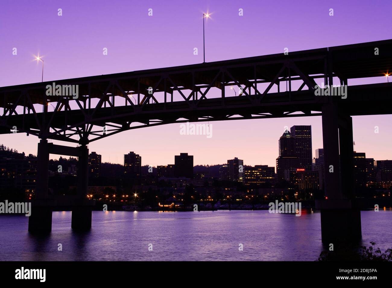 Marquam bridge hi-res stock photography and images - Alamy