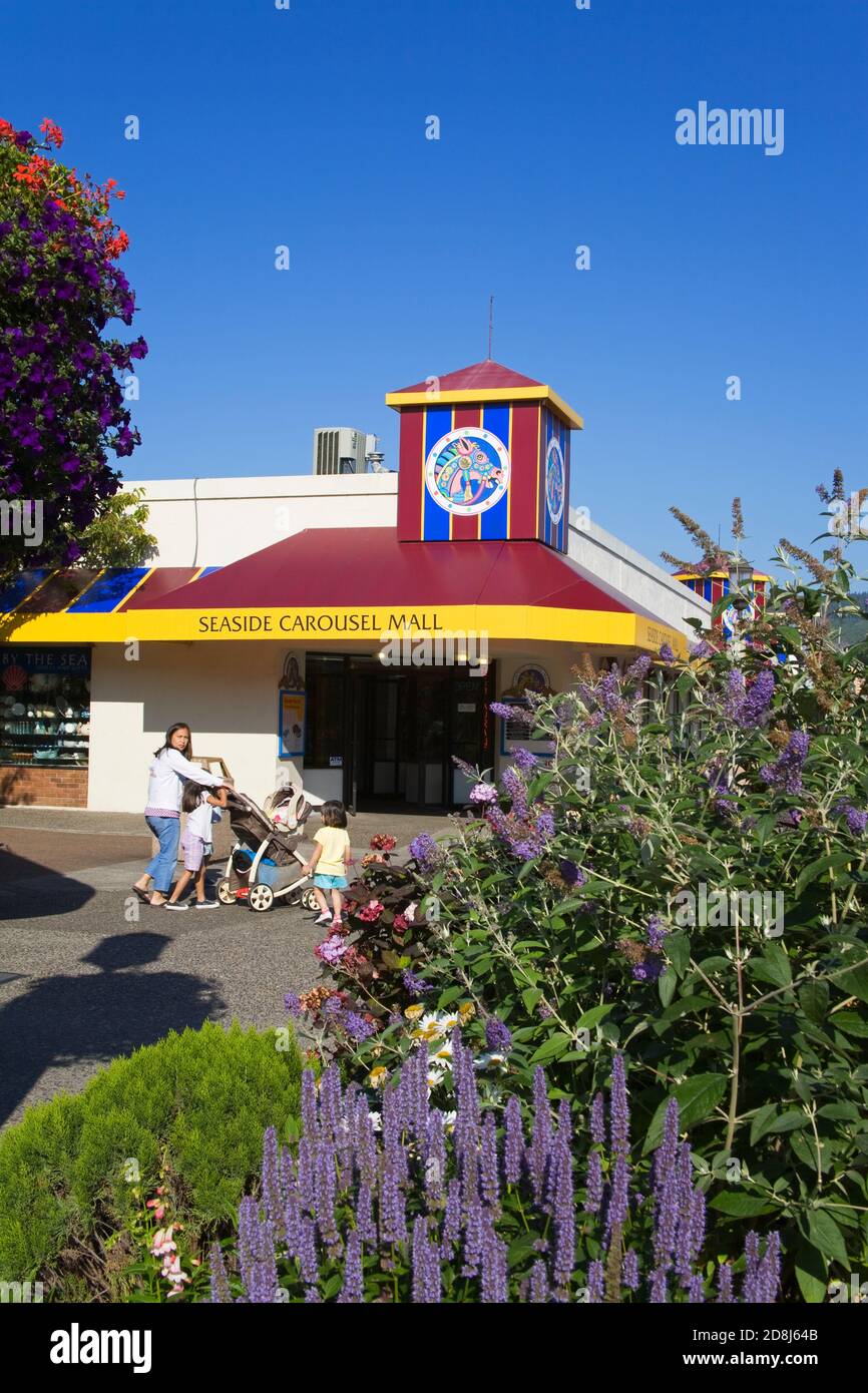 Downtown seaside hi-res stock photography and images - Alamy