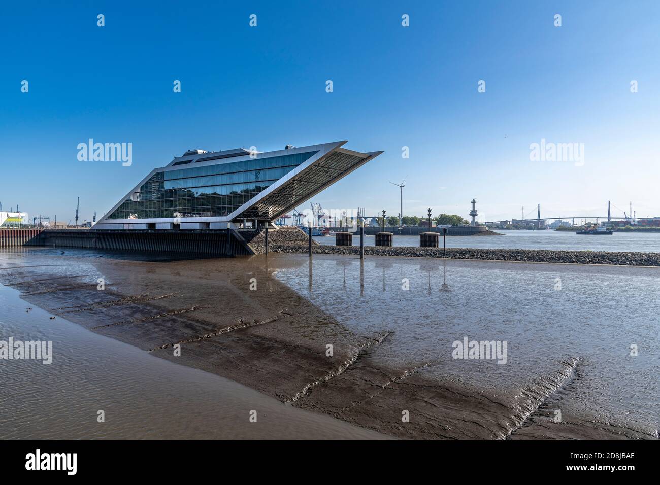Ship Shaped Building High Resolution Stock Photography and Images - Alamy