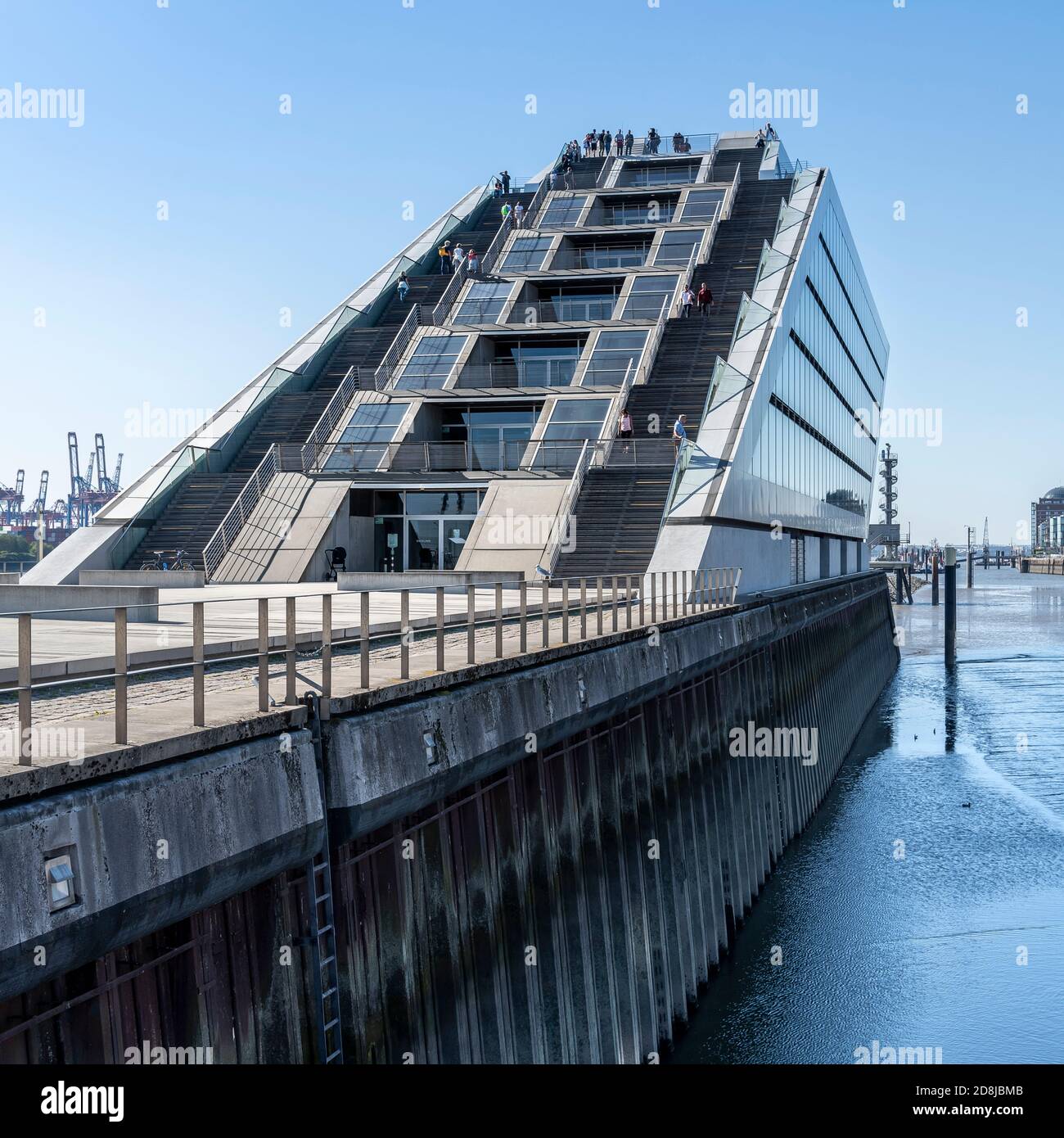 This pointy ship-shaped building is the Dockland Office Building in ...