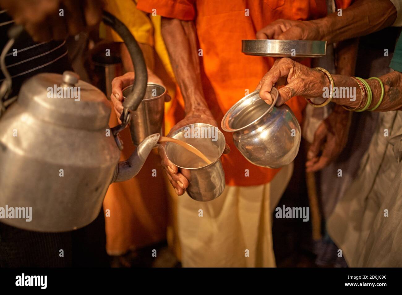 Homeless food line hi-res stock photography and images - Alamy