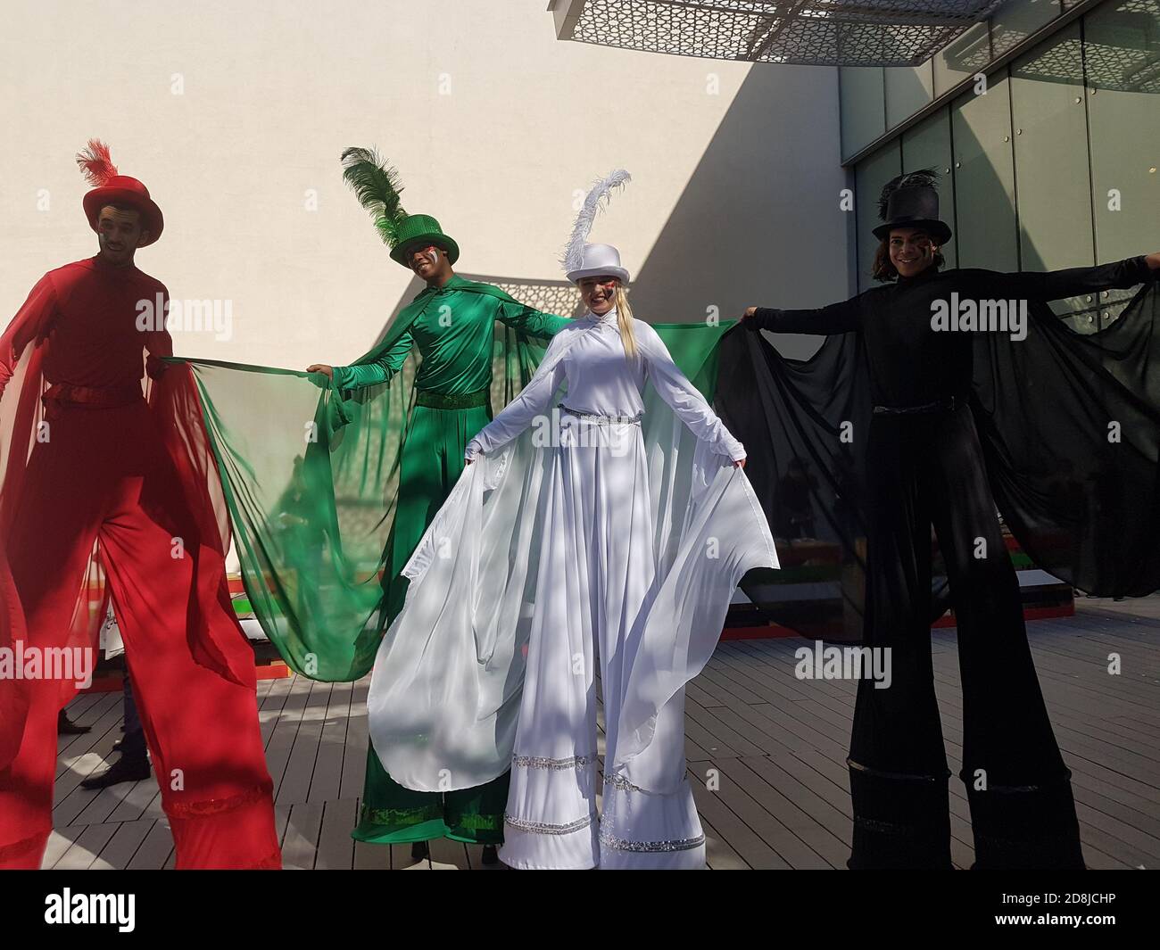 Actors wearing costumes hi-res stock photography and images - Alamy