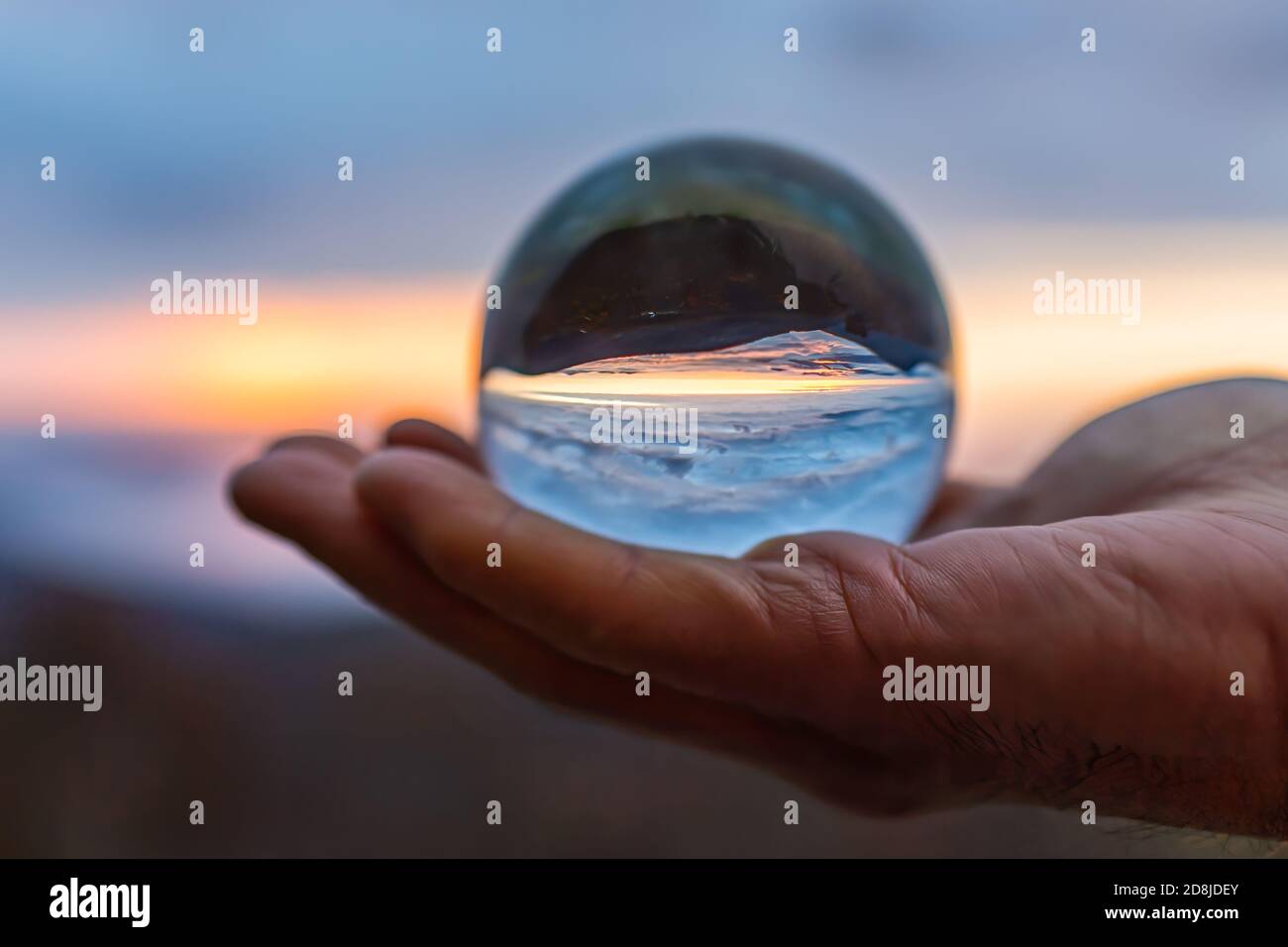 Hand holding crystal hi-res stock photography and images - Alamy