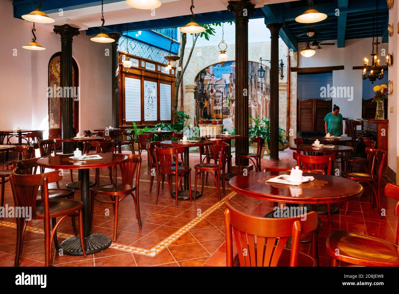 Cuba havana restaurant paladar hi-res stock photography and images - Alamy