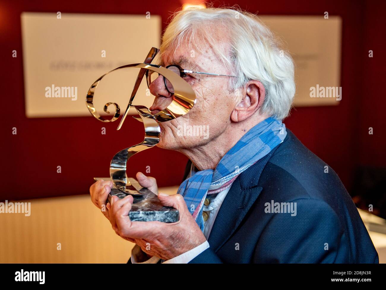 Hamburg, Germany. 30th Oct, 2020. Prize winner Peter Striebeck, actor ...