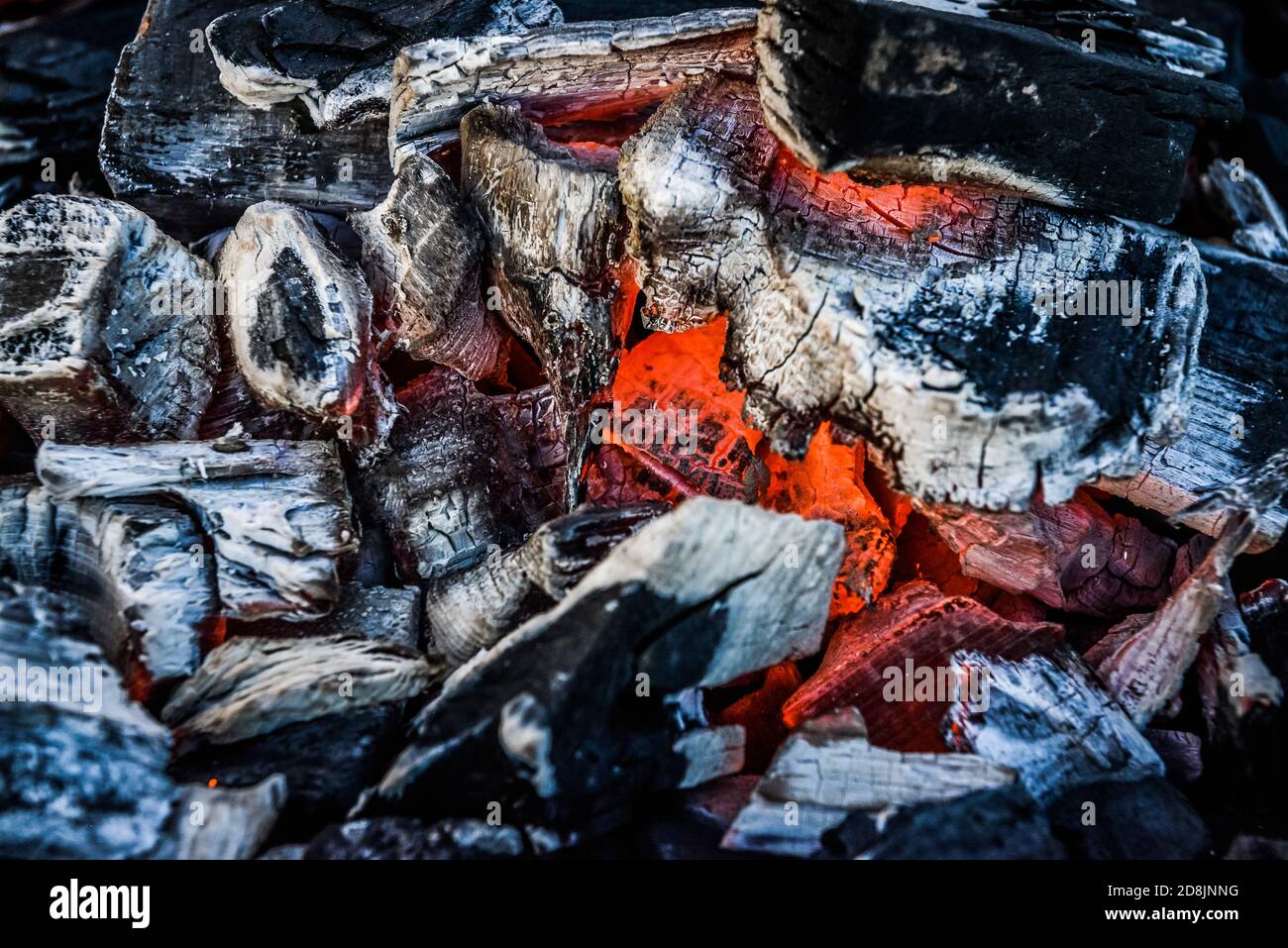 Hot fire from birch hi-res stock photography and images - Alamy