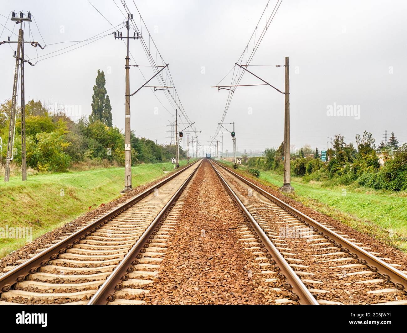Double track railway line Stock Photo - Alamy