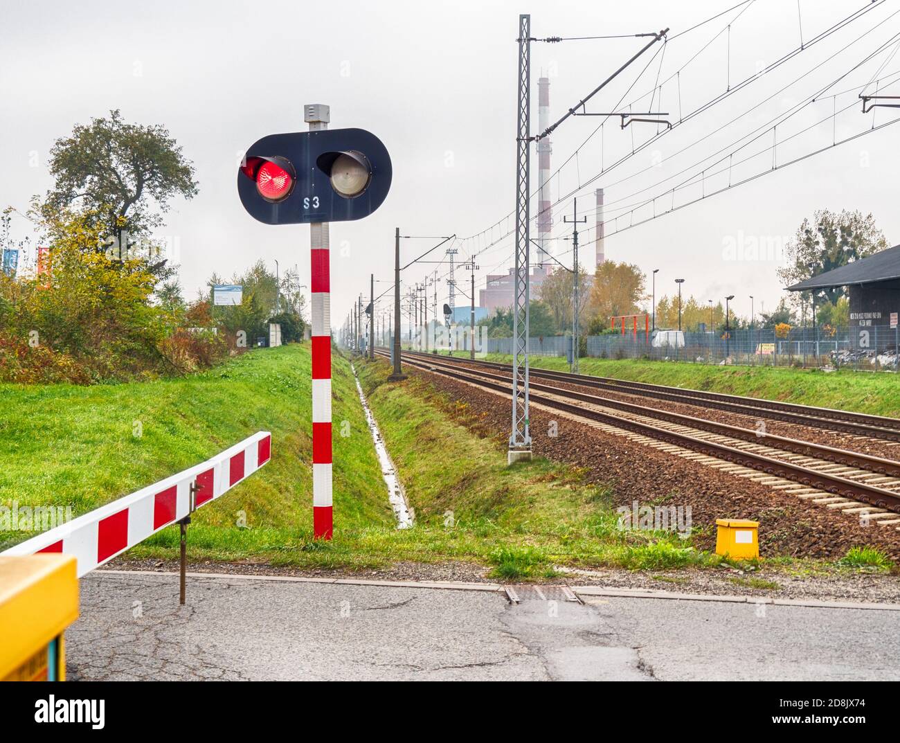 Railway traffic light Stock Photo - Alamy