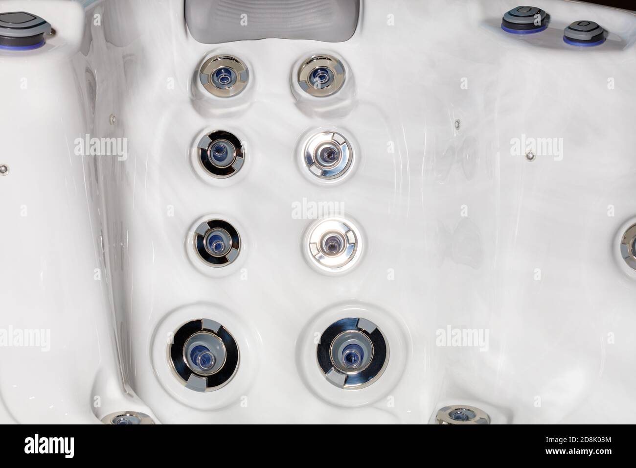 Luxury jacuzzi bathtub in home hi-res stock photography and images - Alamy