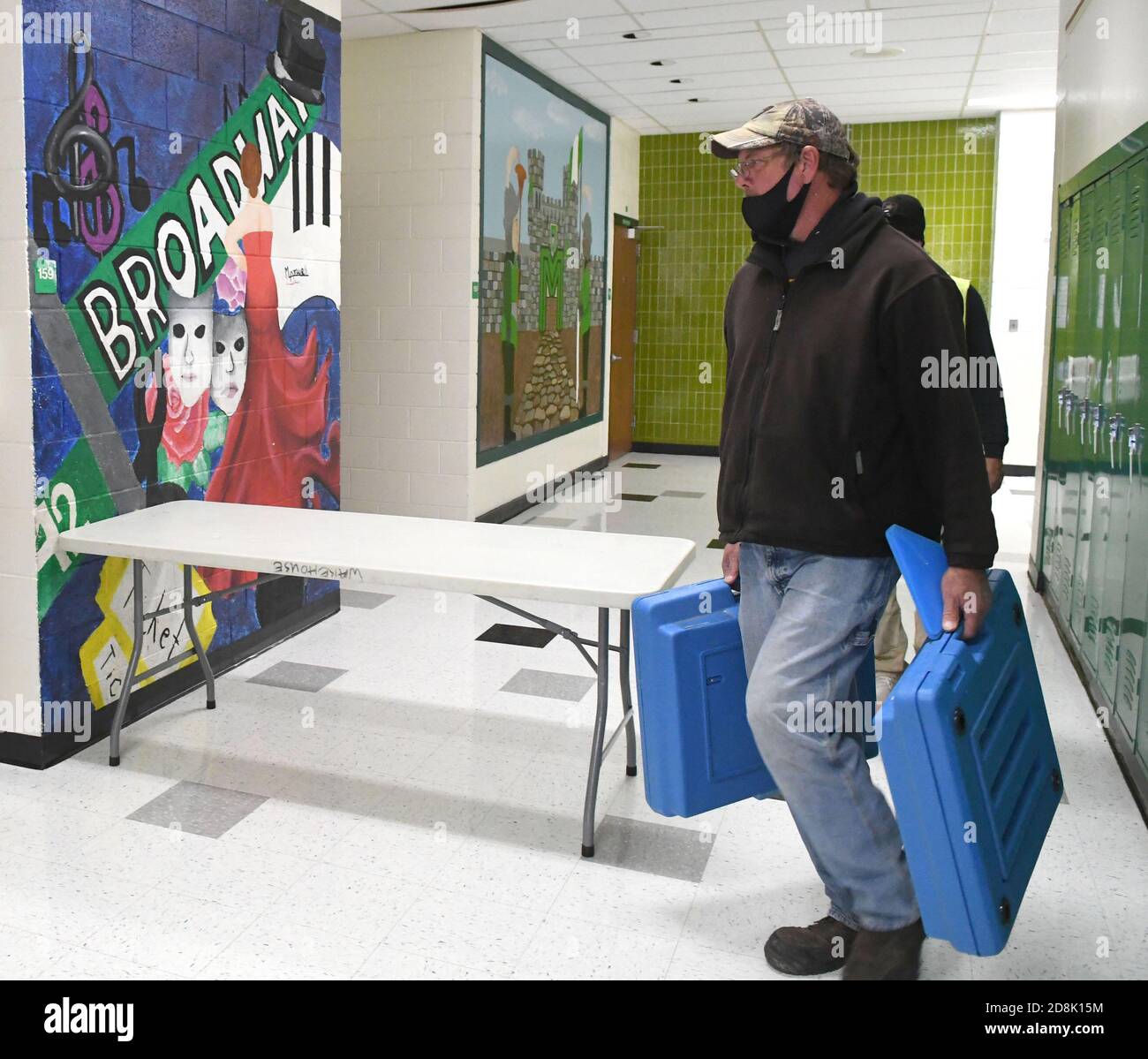 Tuesdaya hi-res stock photography and images - Alamy