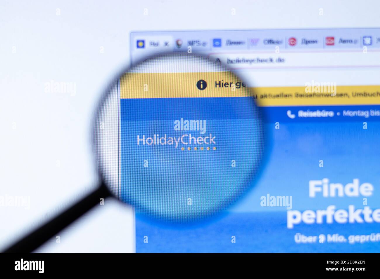 Holidaycheck logo hi-res stock photography and images - Alamy