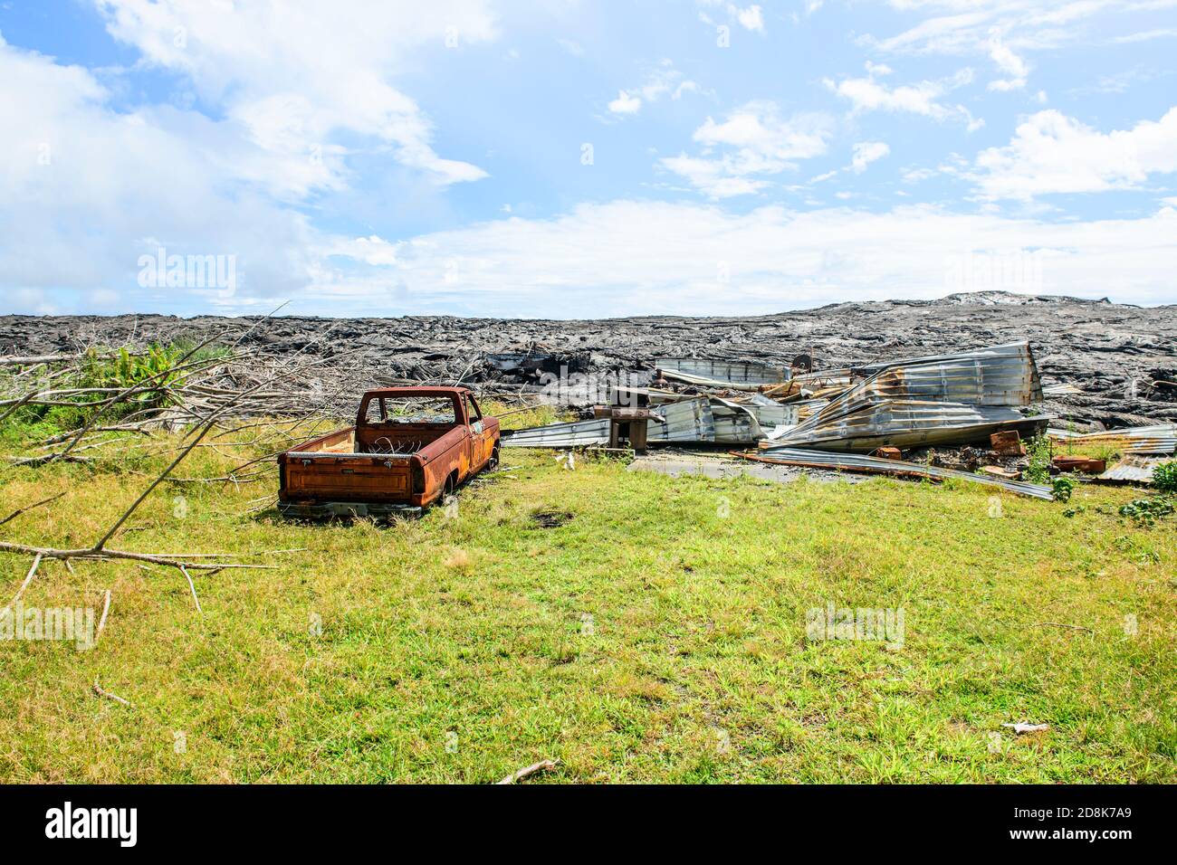 Lava hawaii eruption volcano house fire hi-res stock photography and ...