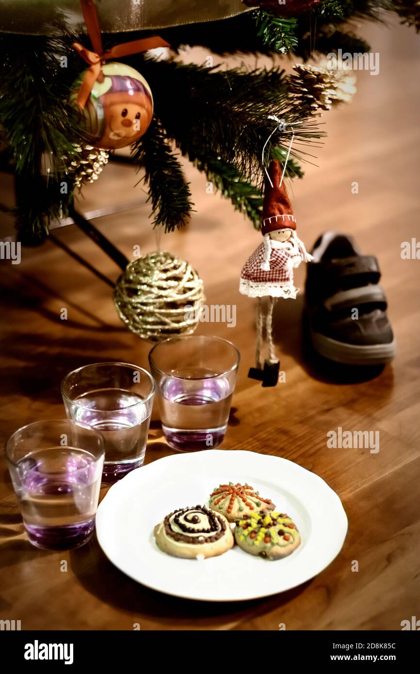 Feet biscuits hi-res stock photography and images - Alamy