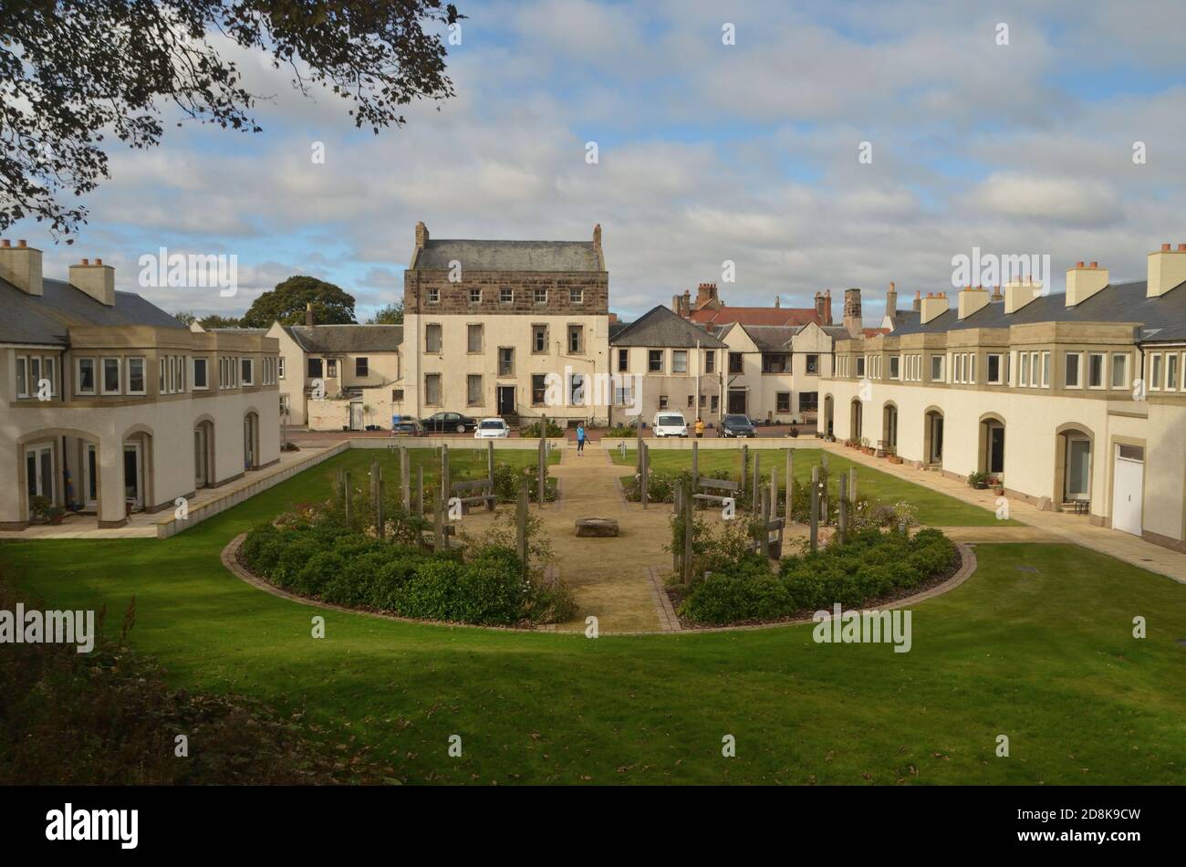 Shared garden area hi-res stock photography and images - Alamy